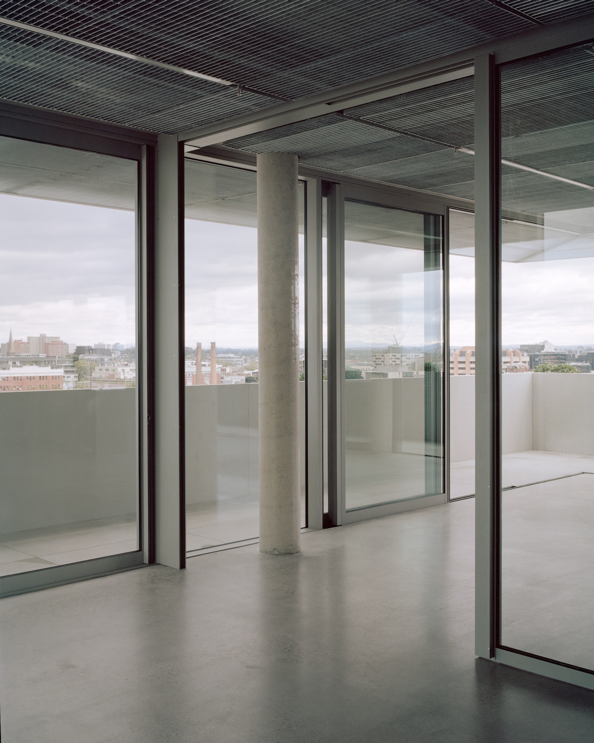 Gallery of 116 Rokeby Building / Carr - 15