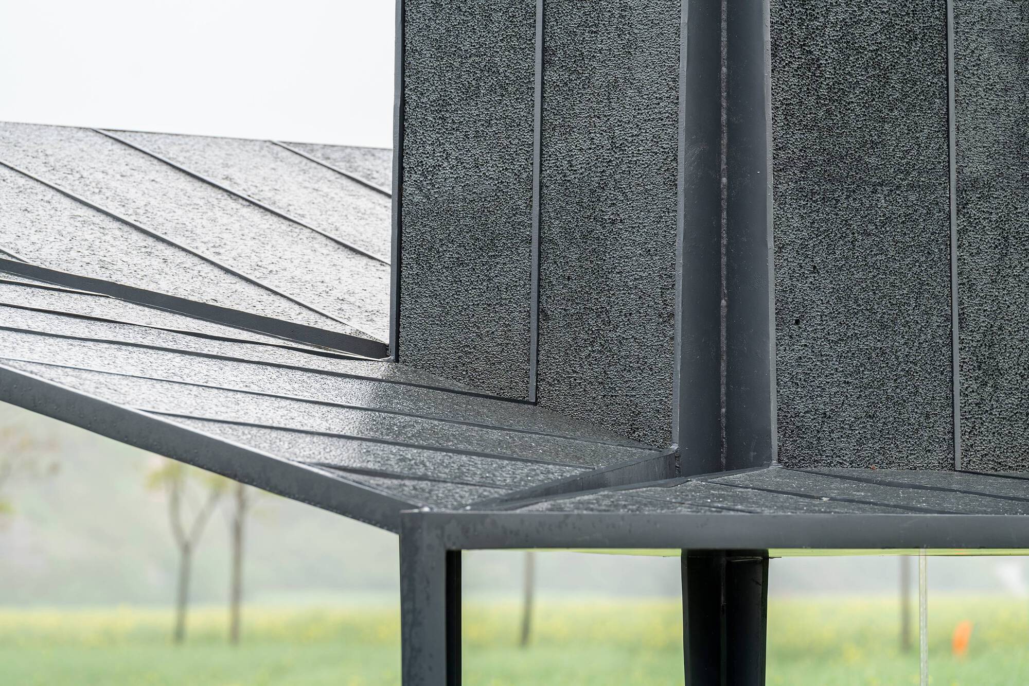 Gallery of Listening-to-the-rain Stop / SWOOP STUDIO - 14