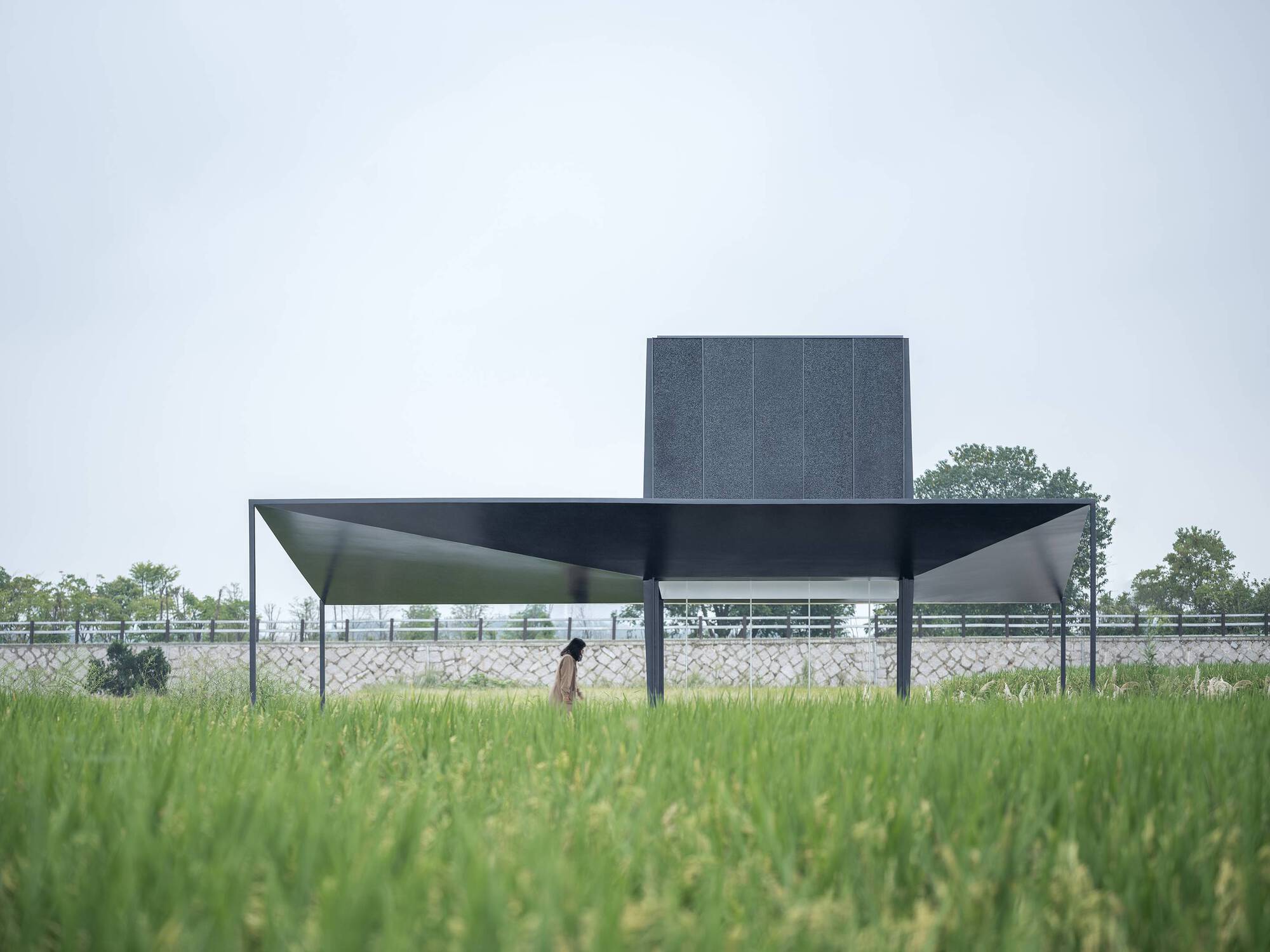 Gallery of Listening-to-the-rain Stop / SWOOP STUDIO - 7