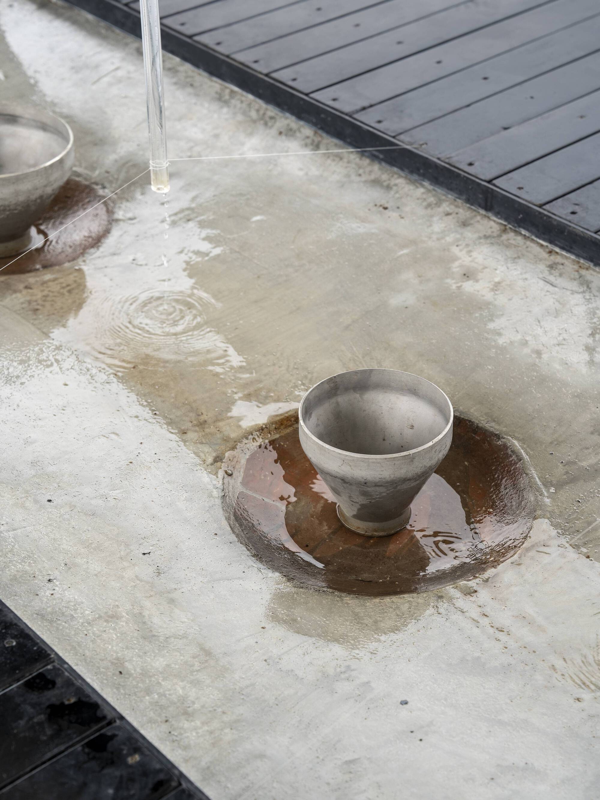 Gallery of Listening-to-the-rain Stop / SWOOP STUDIO - 9