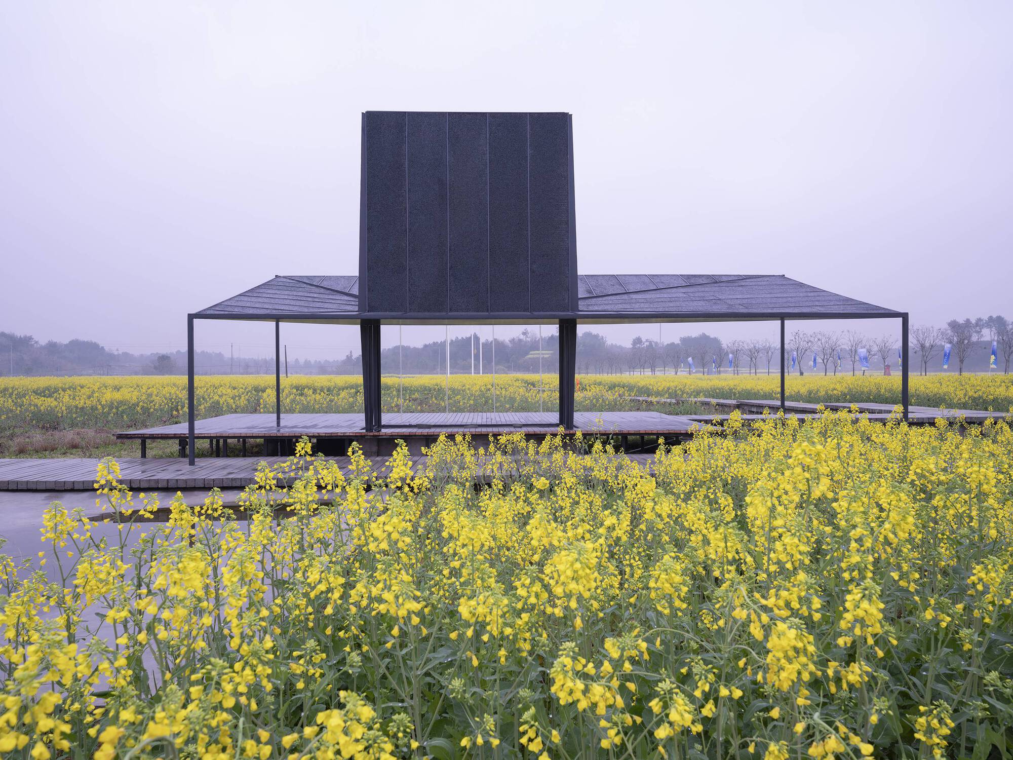 Gallery of Listening-to-the-rain Stop / SWOOP STUDIO - 6