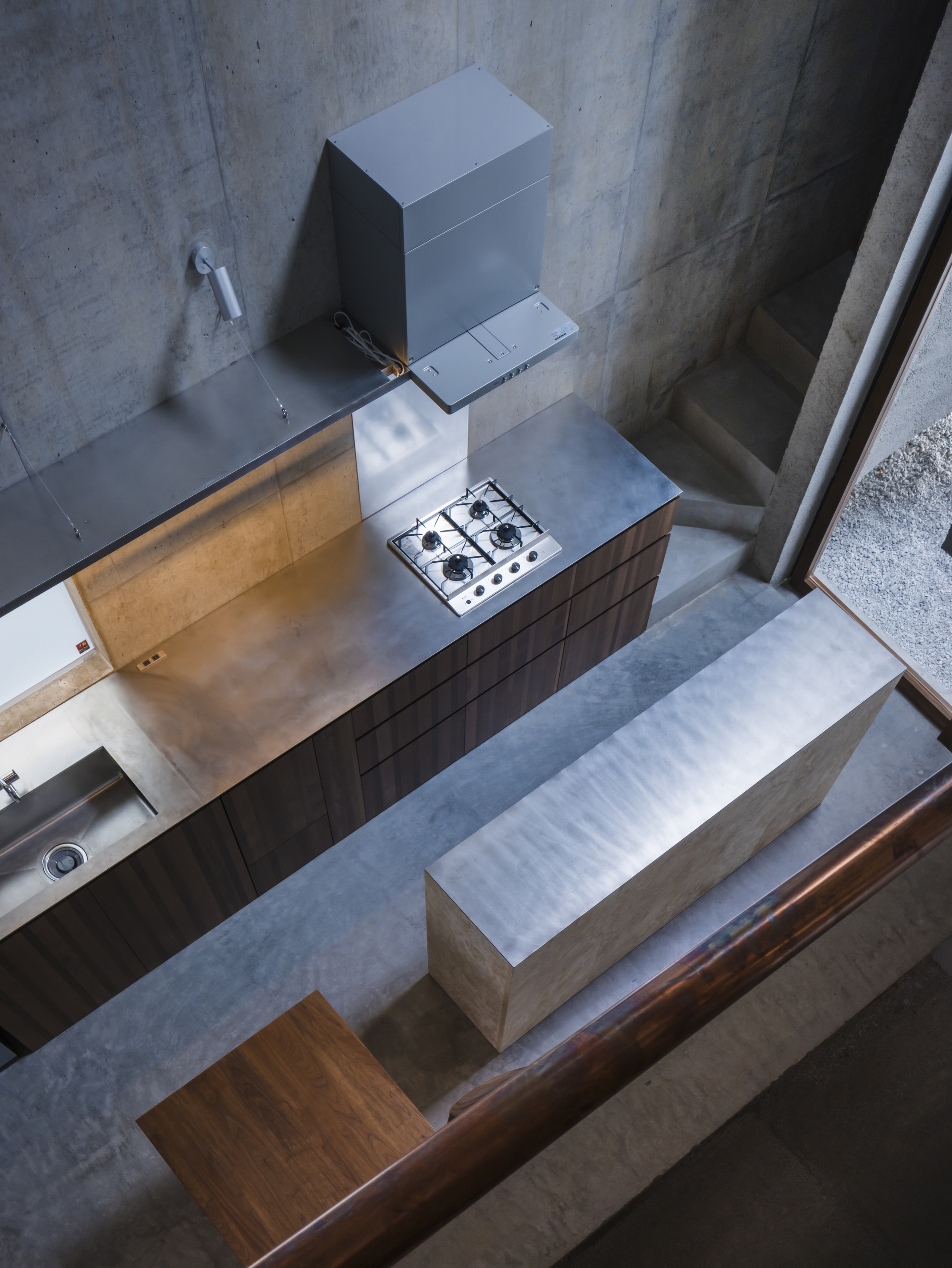 Galeria de Casa em Nishizaki / Studio Cochi Architects - 13