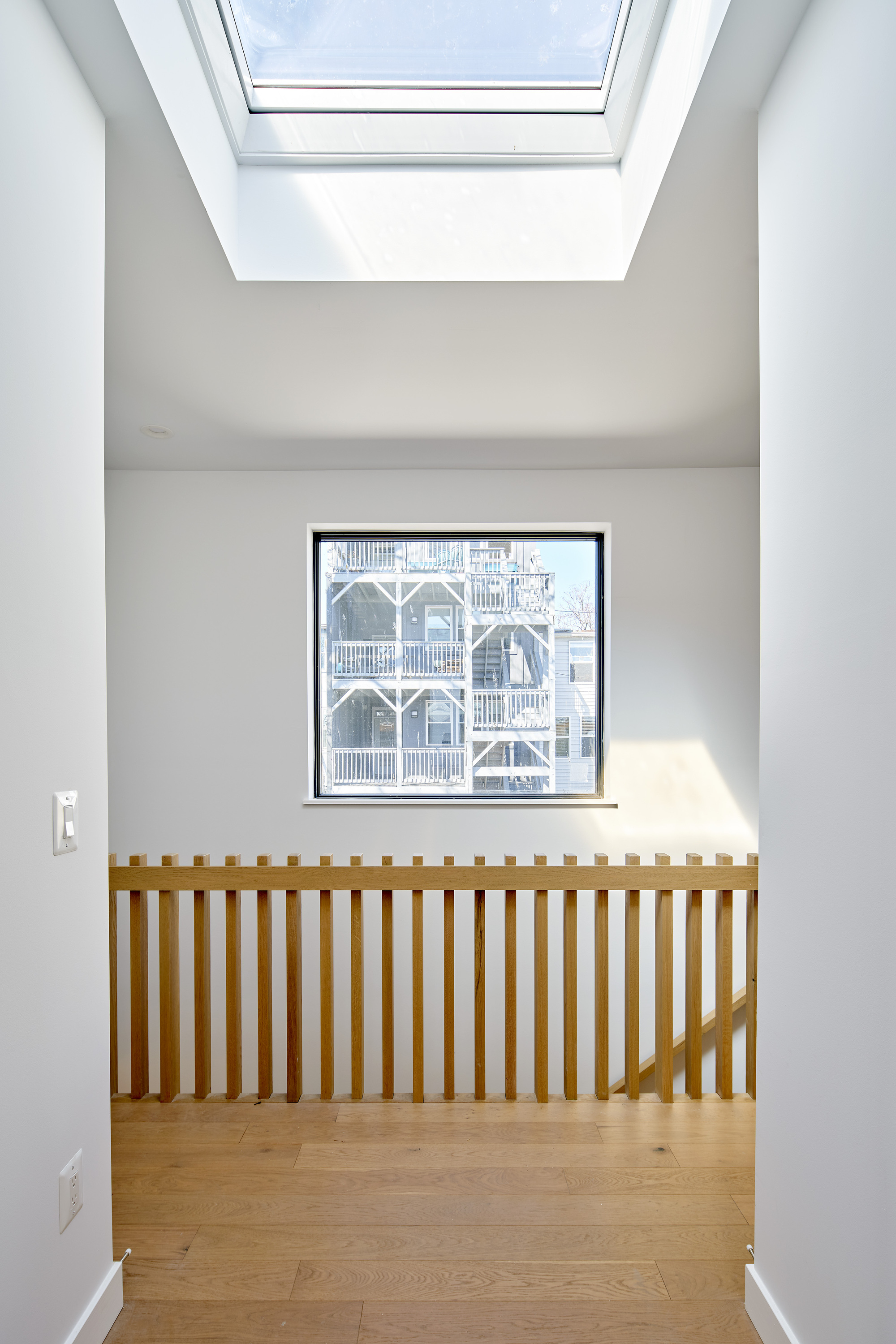 Gallery of Wide House / BLDUS - 13
