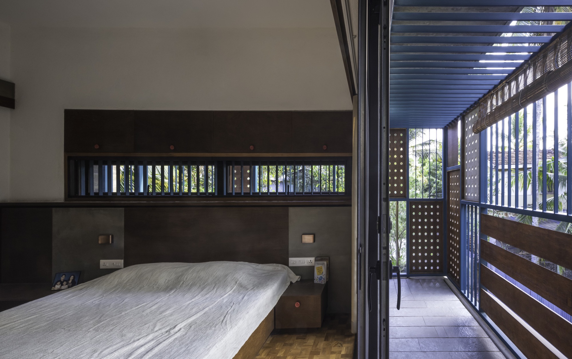 Gallery of Dr. Mukundan House / RGB Architecture Studio - 5