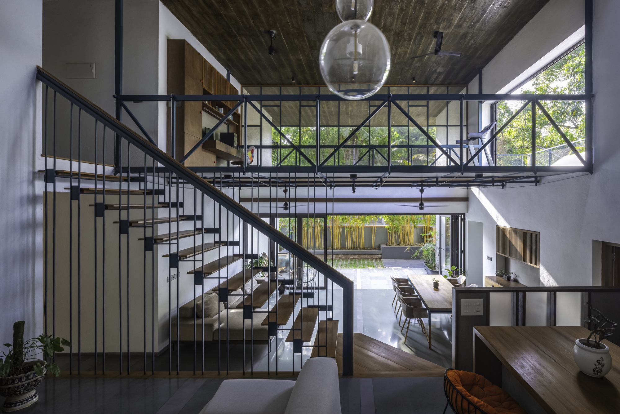 Gallery of Dr. Mukundan House / RGB Architecture Studio - 3