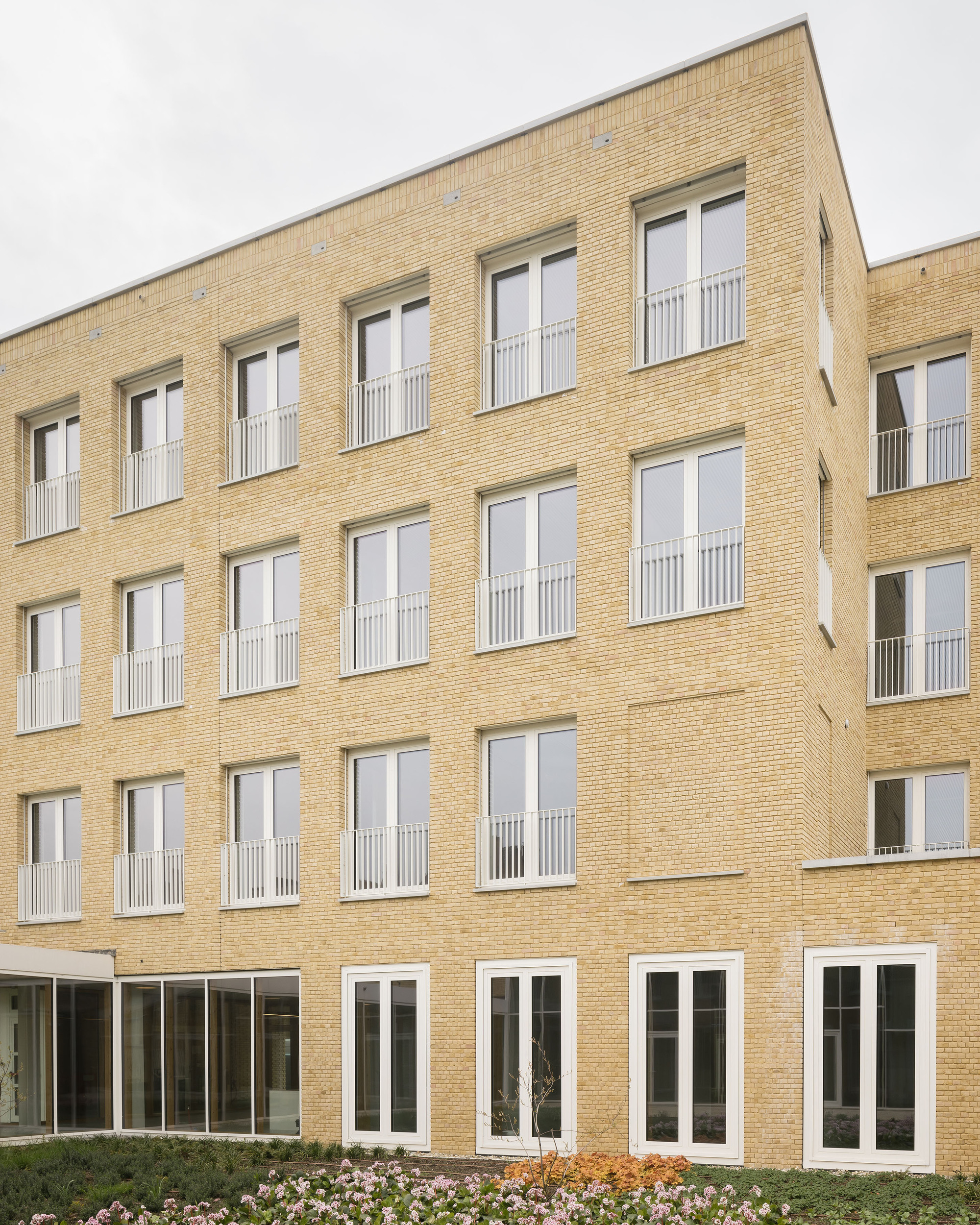 Gallery of De Watergroep Office Building / evr-Architecten - 27