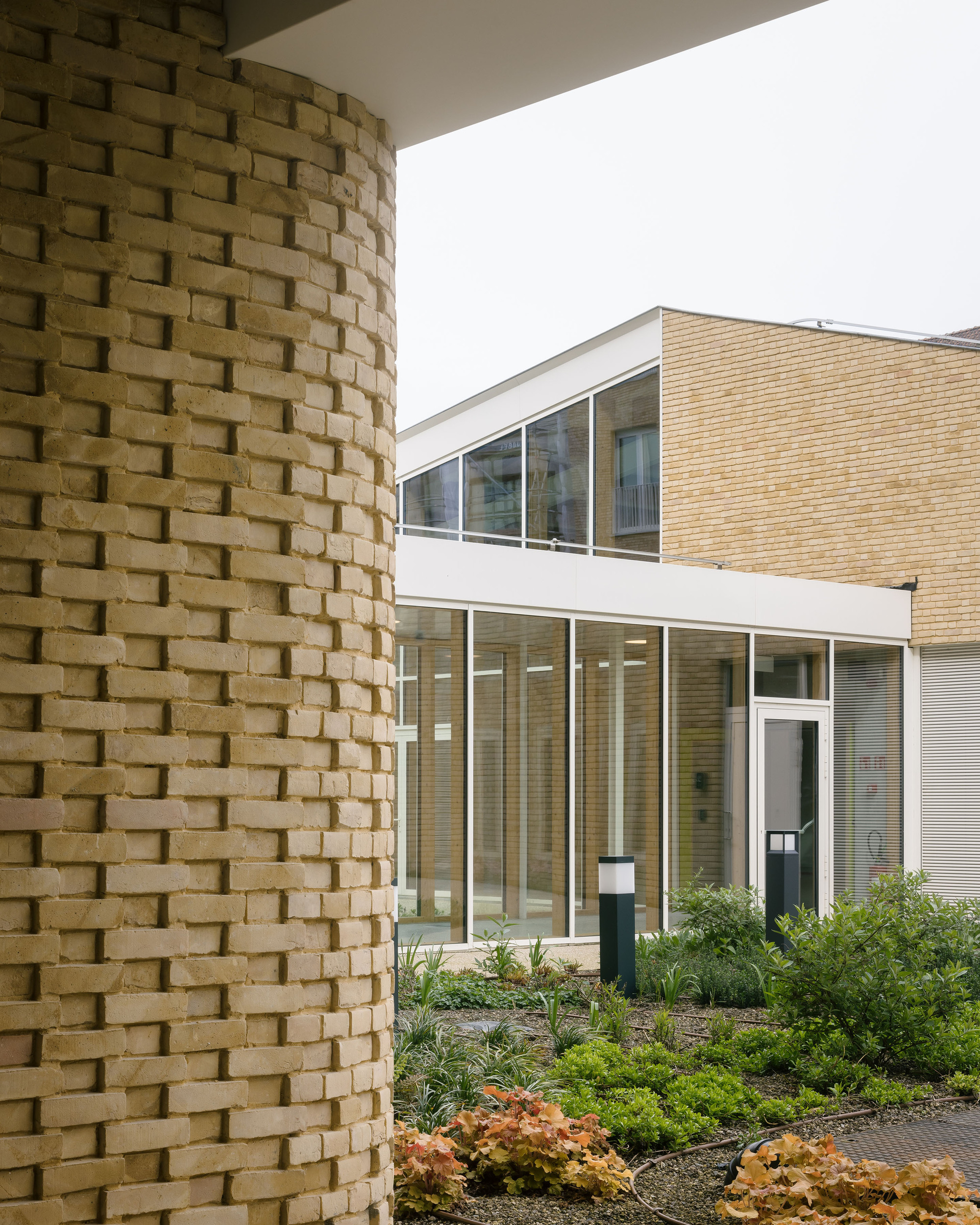 Gallery of De Watergroep Office Building / evr-Architecten - 21