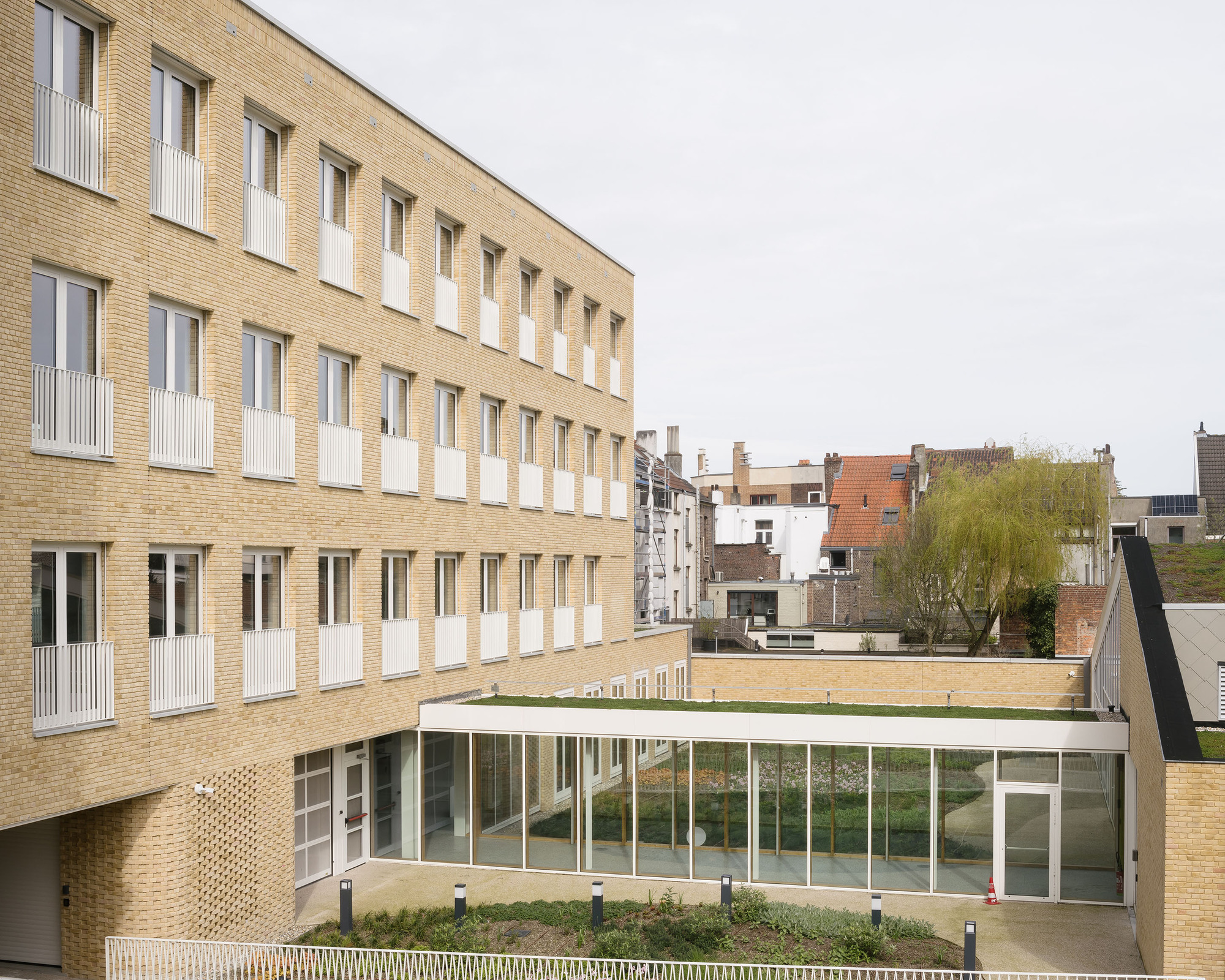 Gallery of De Watergroep Office Building / evr-Architecten - 9