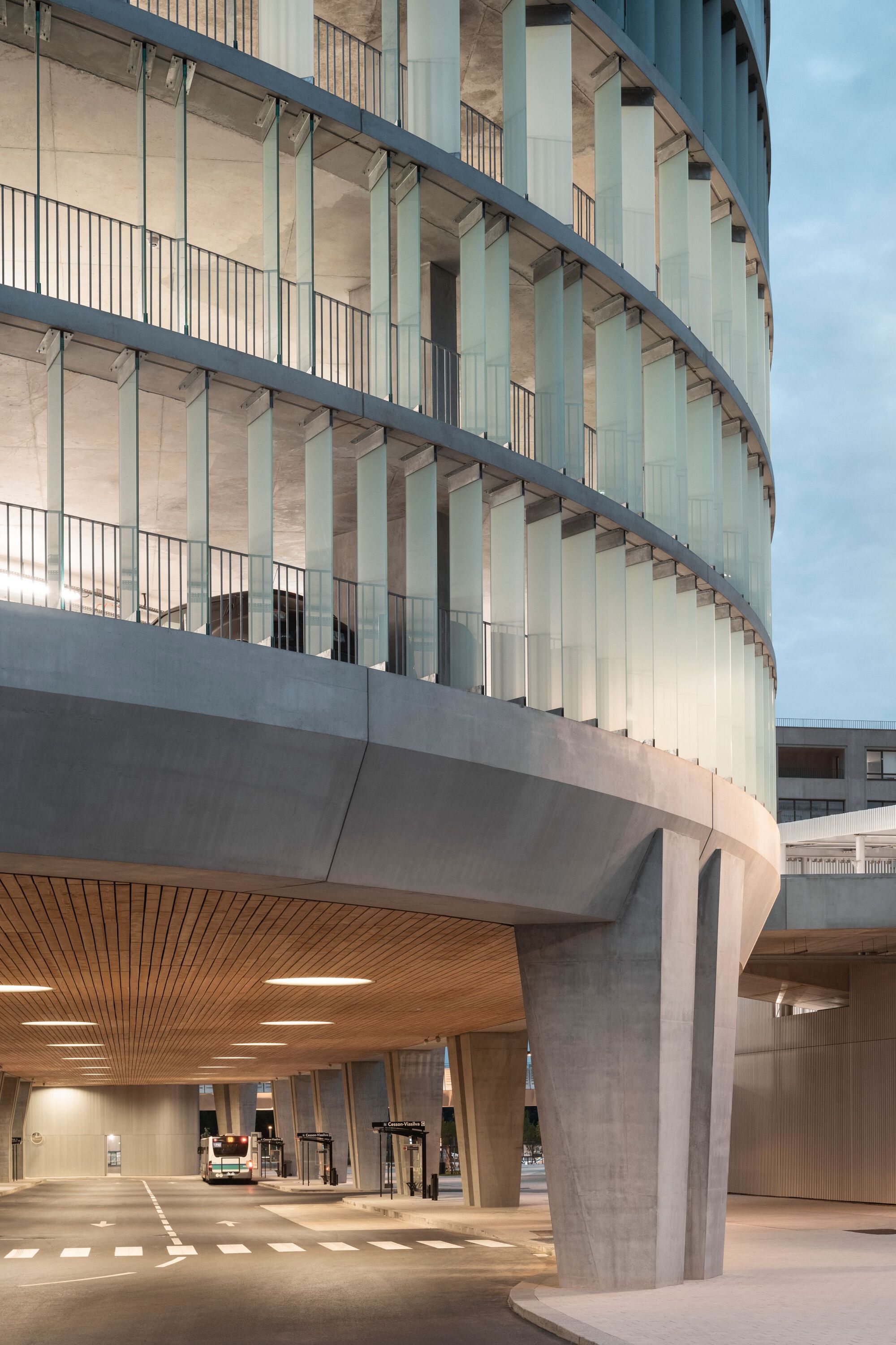 Gallery of Park and Ride Bus Station / Ateliers O-S architectes - 24
