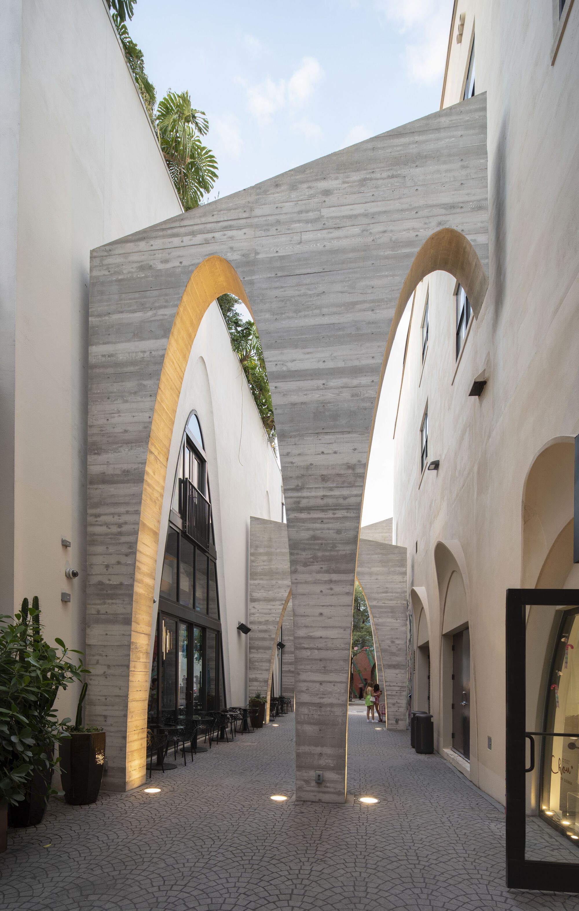 Gallery of Jade Alley / Daniel Toole Architecture - 12