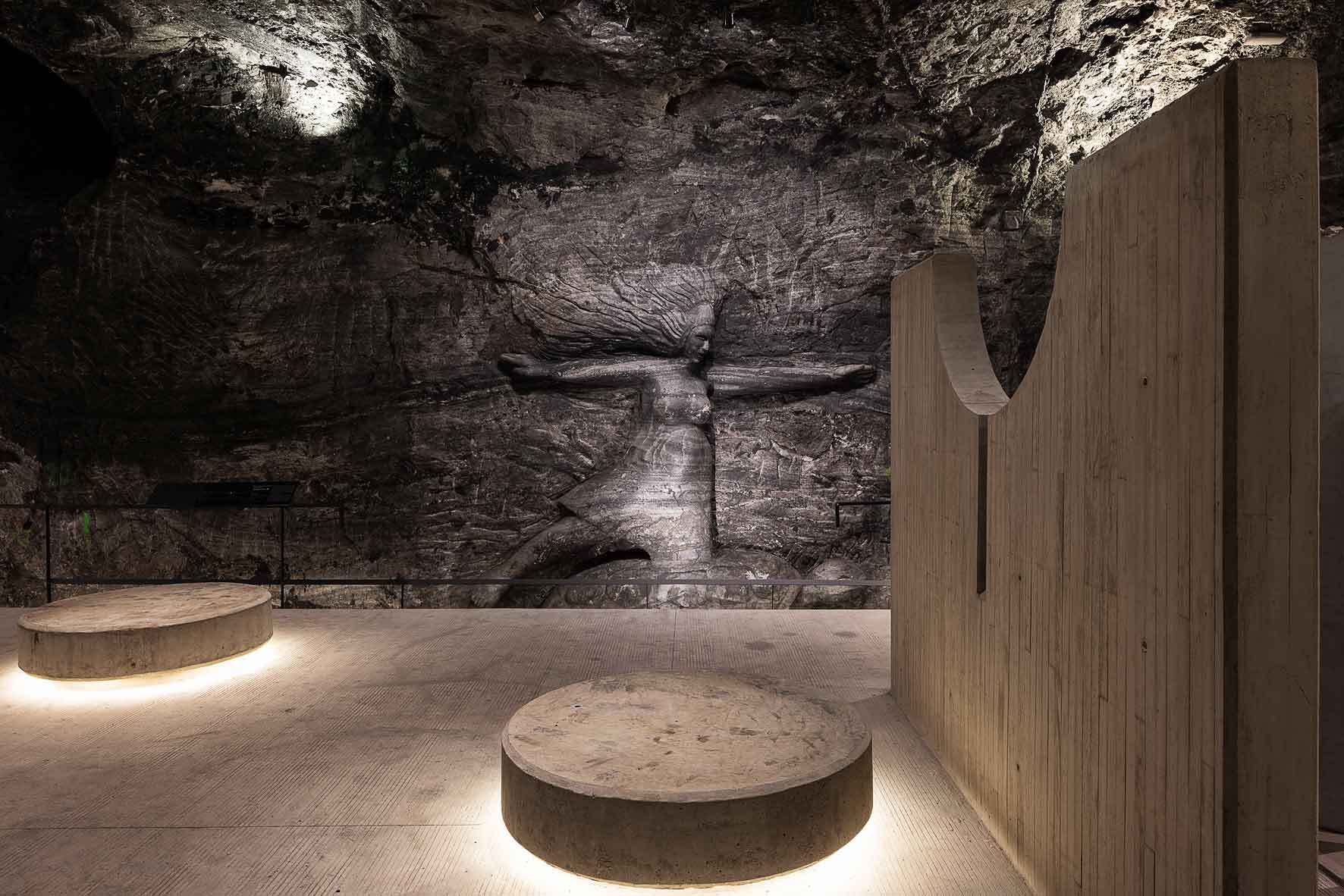 Galería de Museo Subterráneo Monumental 180 metros / Yemail ...