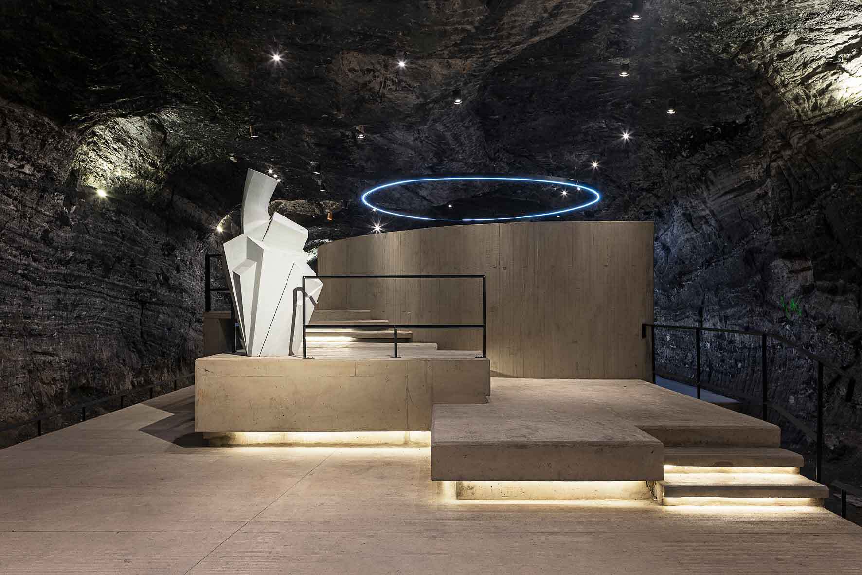 Galería de Museo Subterráneo Monumental 180 metros / Yemail ...