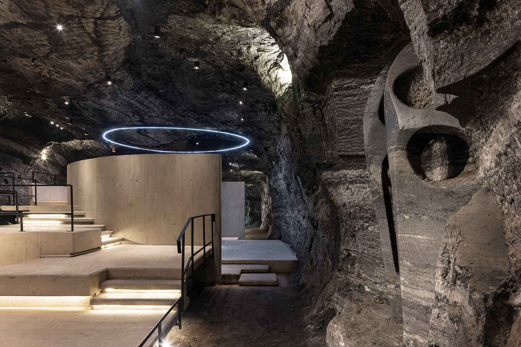 Galería de Museo Subterráneo Monumental 180 metros / Yemail ...