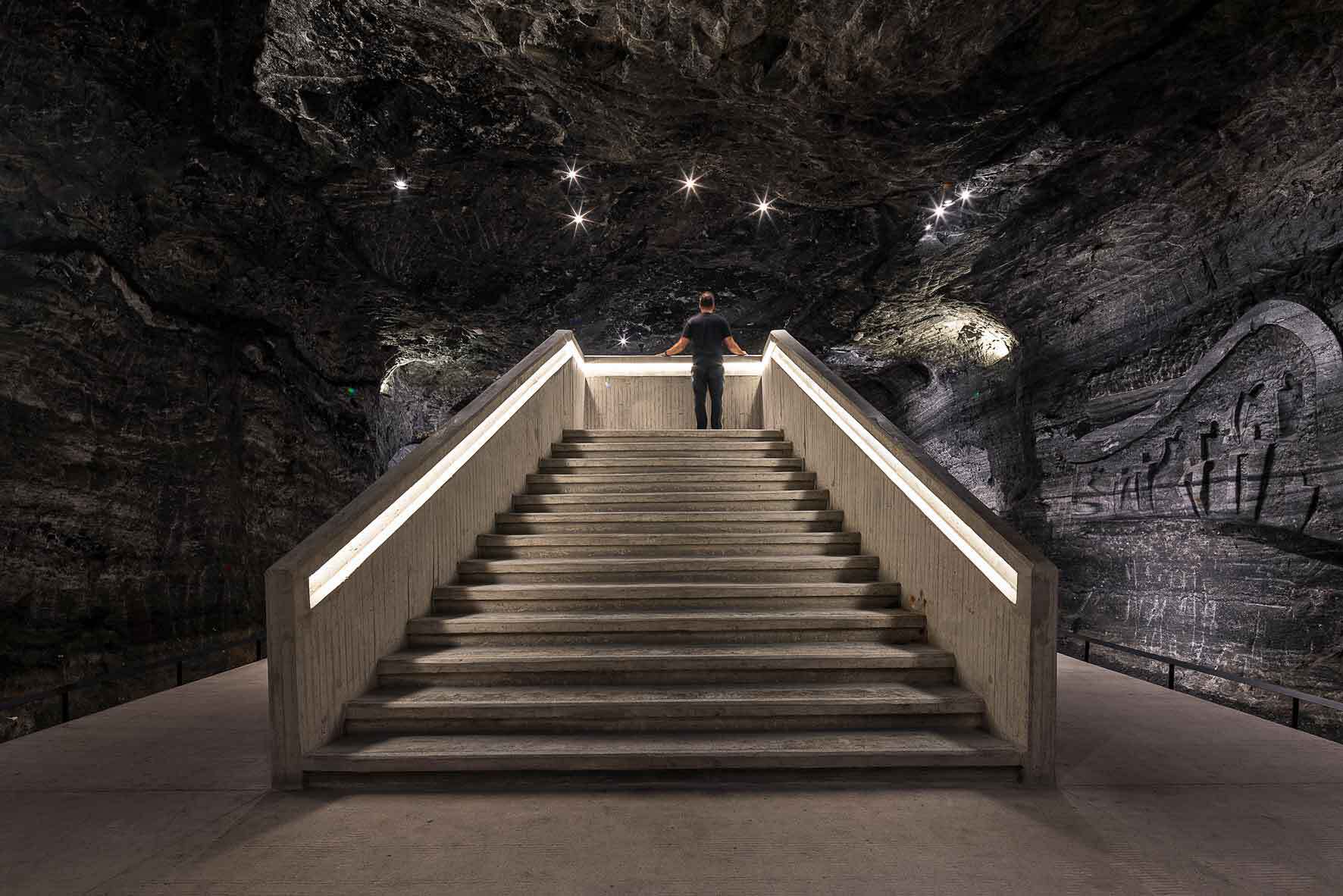 Galería de Museo Subterráneo Monumental 180 metros / Yemail ...