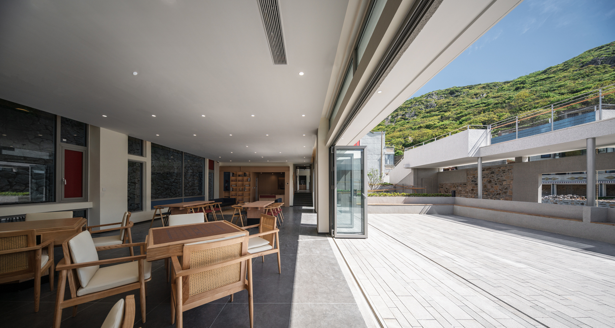 Gallery of Zhoushan Chaishan Island Elderly Care Home / line+ studio - 5