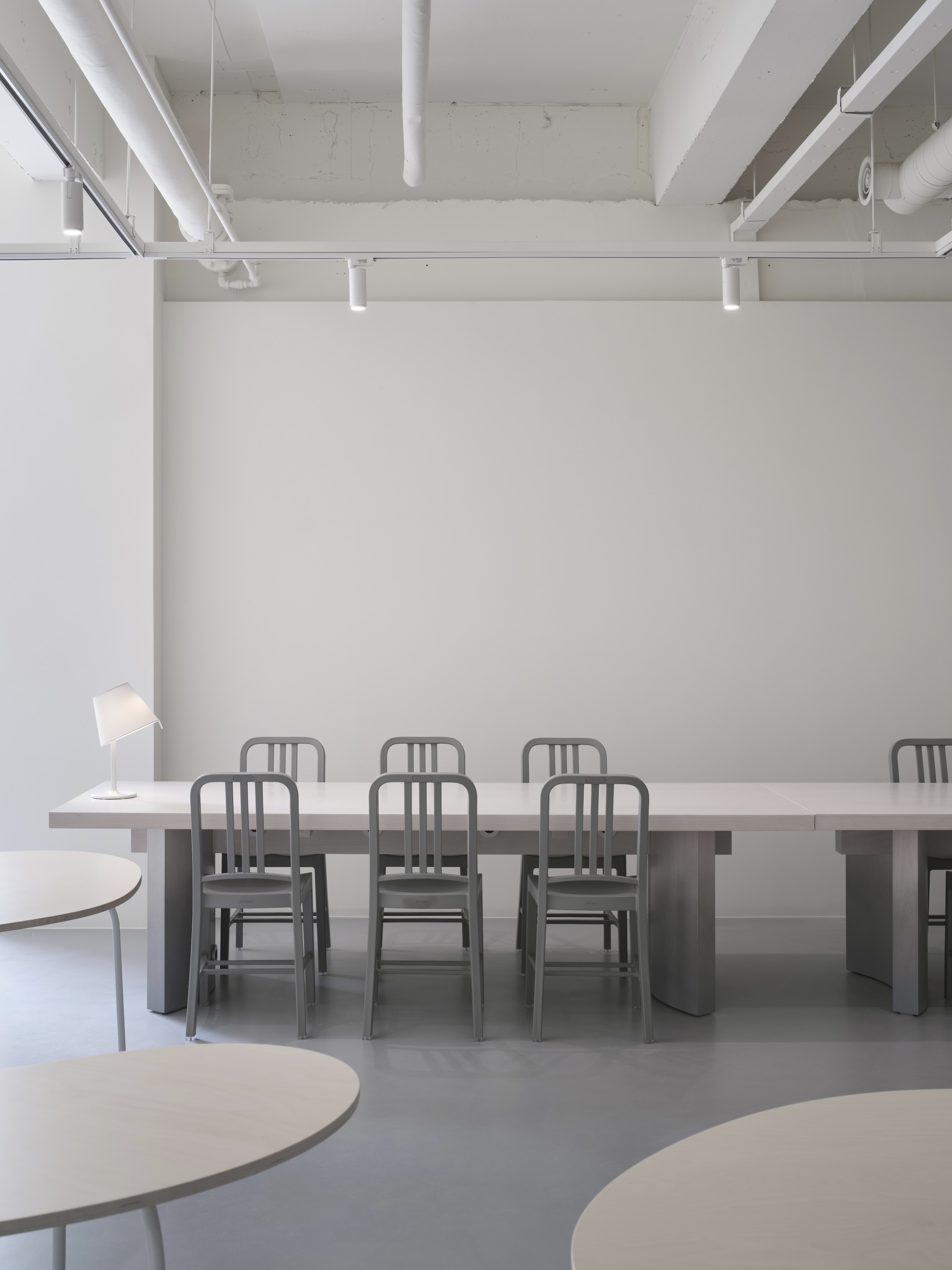 Gallery of Dr. COSMO Design Story Mixed Use Space / Another D Studio - 8