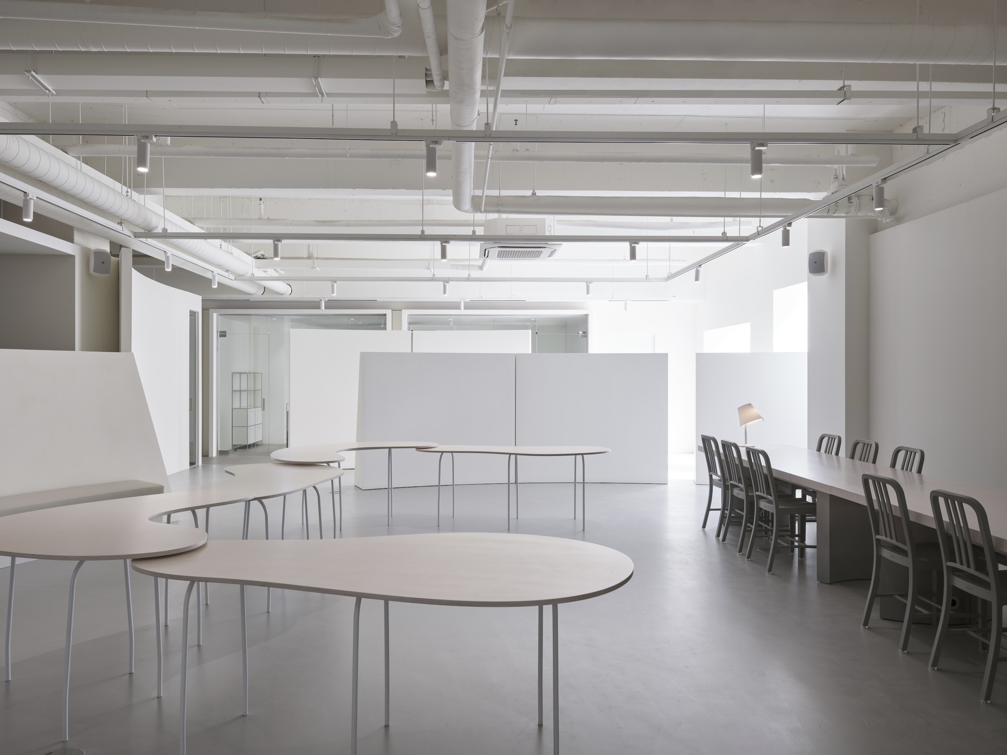 Gallery of Dr. COSMO Design Story Mixed Use Space / Another D Studio - 6