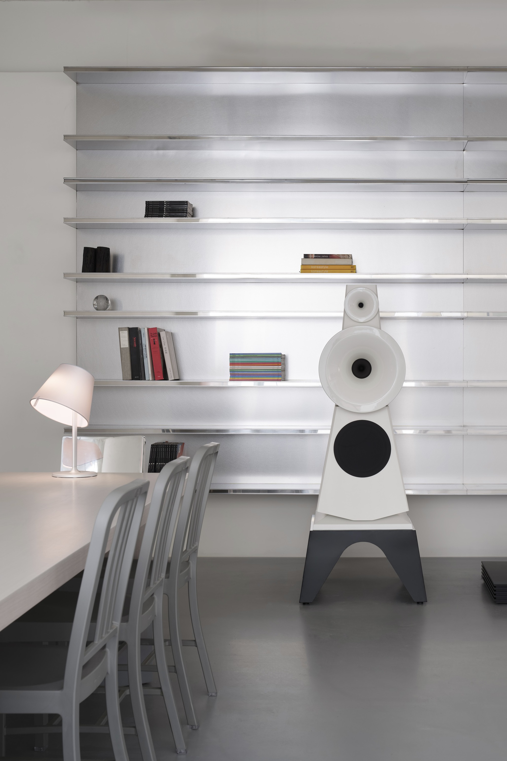 Gallery of Dr. COSMO Design Story Mixed Use Space / Another D Studio - 13