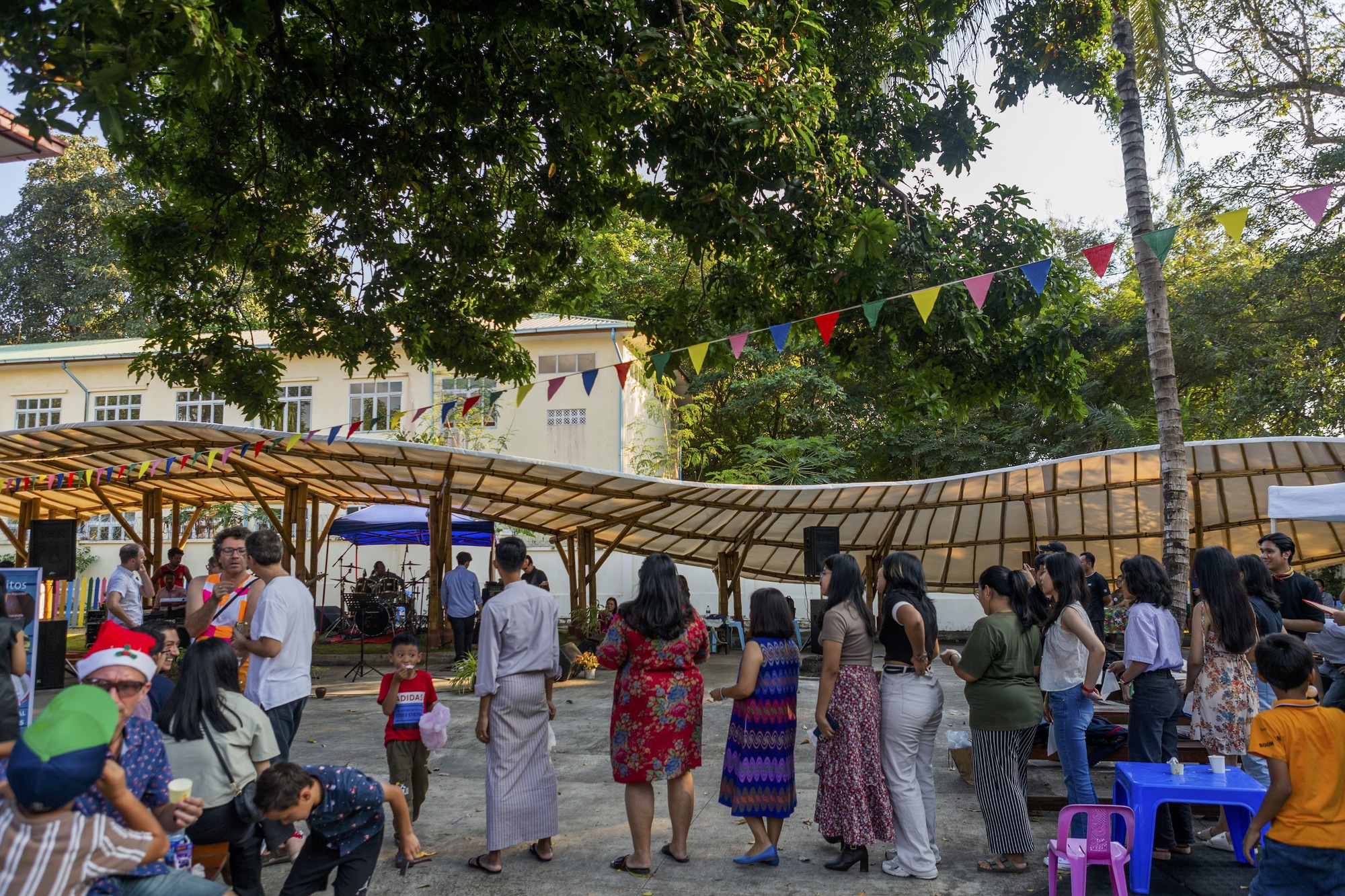 Gallery of Shade School Playground Pavilion / Blue Temple - 8