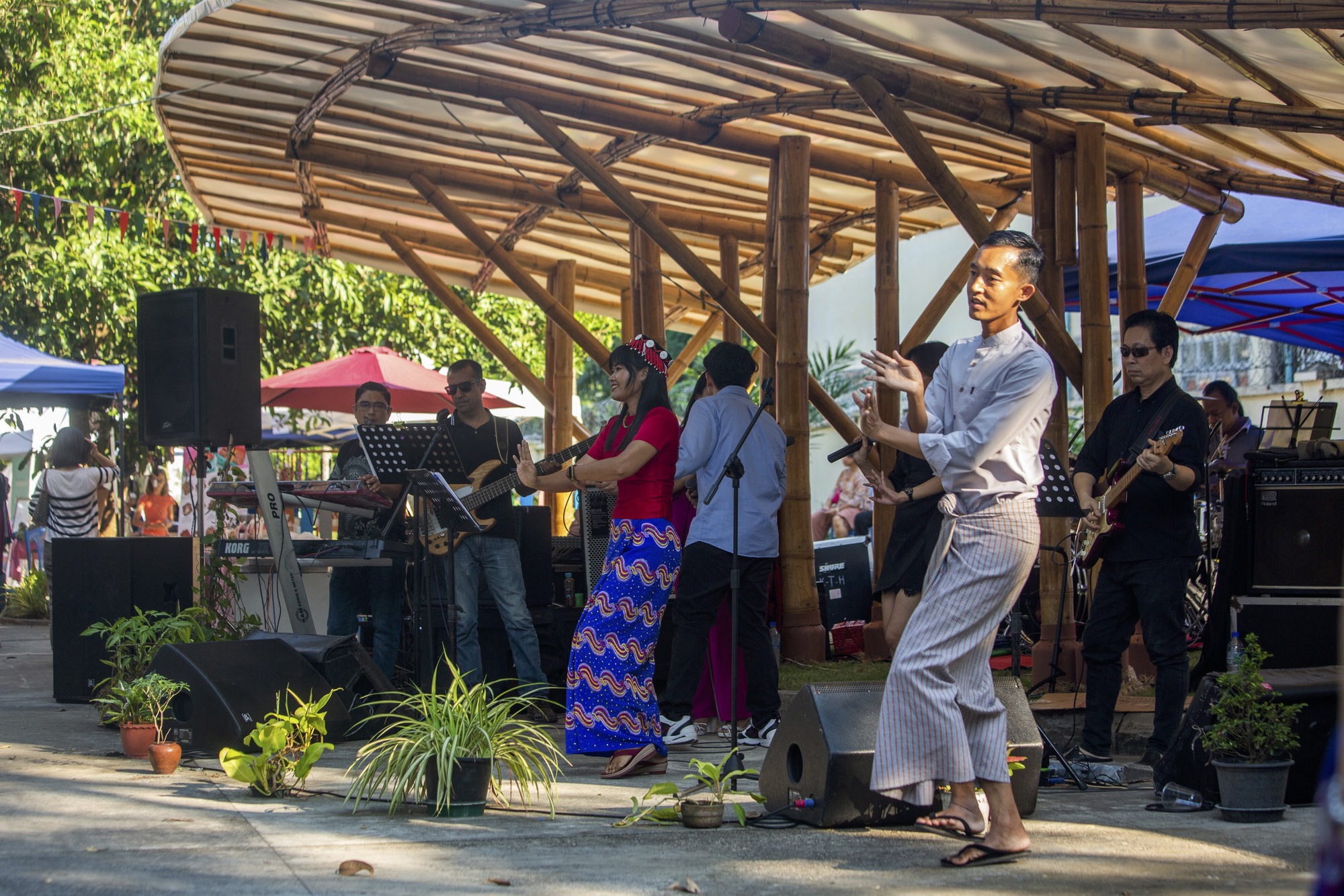 Gallery of Shade School Playground Pavilion / Blue Temple - 10