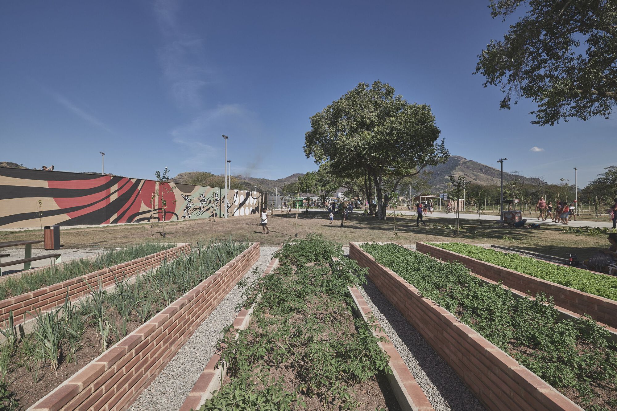 Gallery of Realengo Park Susana Naspolini / Ecomimesis Soluções ...