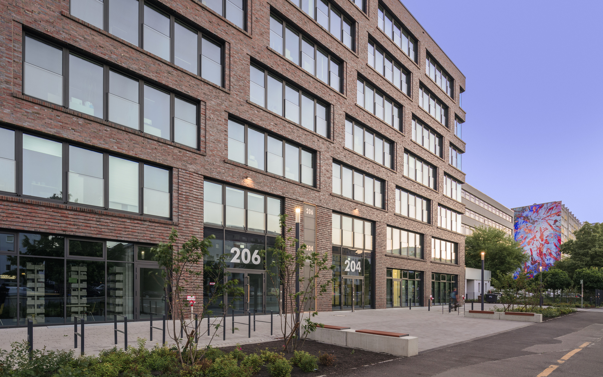 Gallery of Office Building FA 206 / Tchoban Voss Architekten - 27