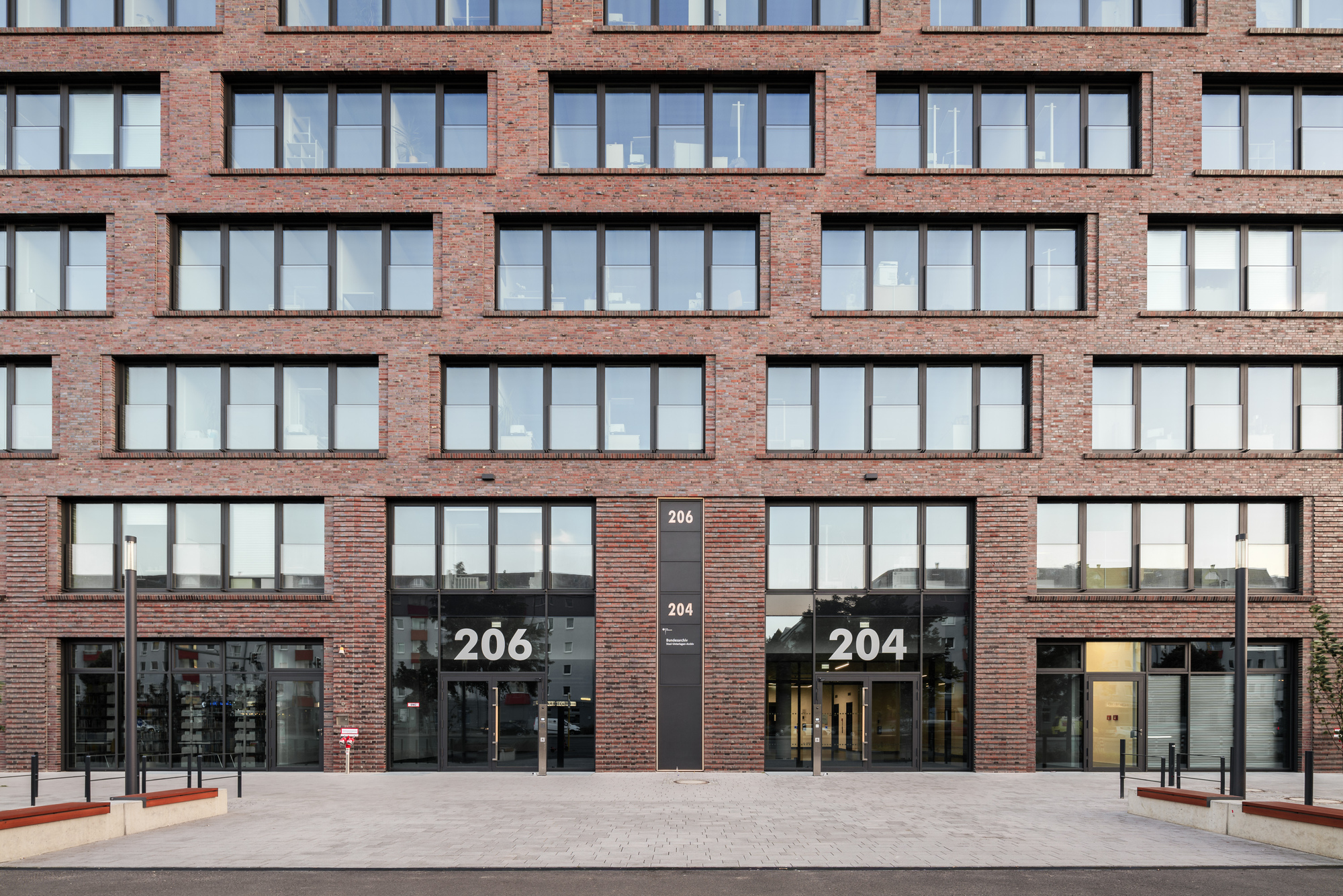 Gallery of Office Building FA 206 / Tchoban Voss Architekten - 26