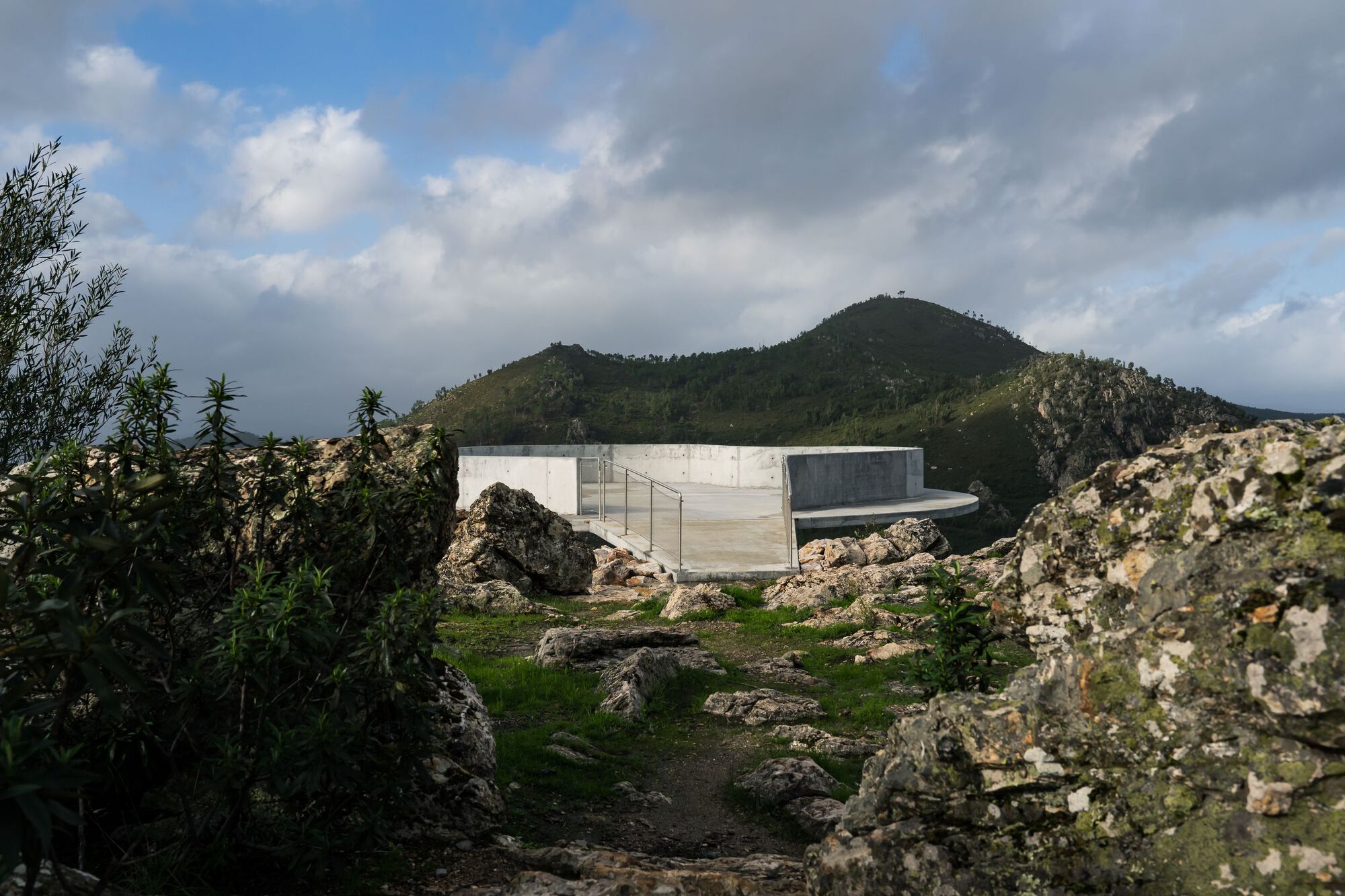 Gallery of Renovation of the Zebro Viewpoint / Álvaro Siza Vieira - 12