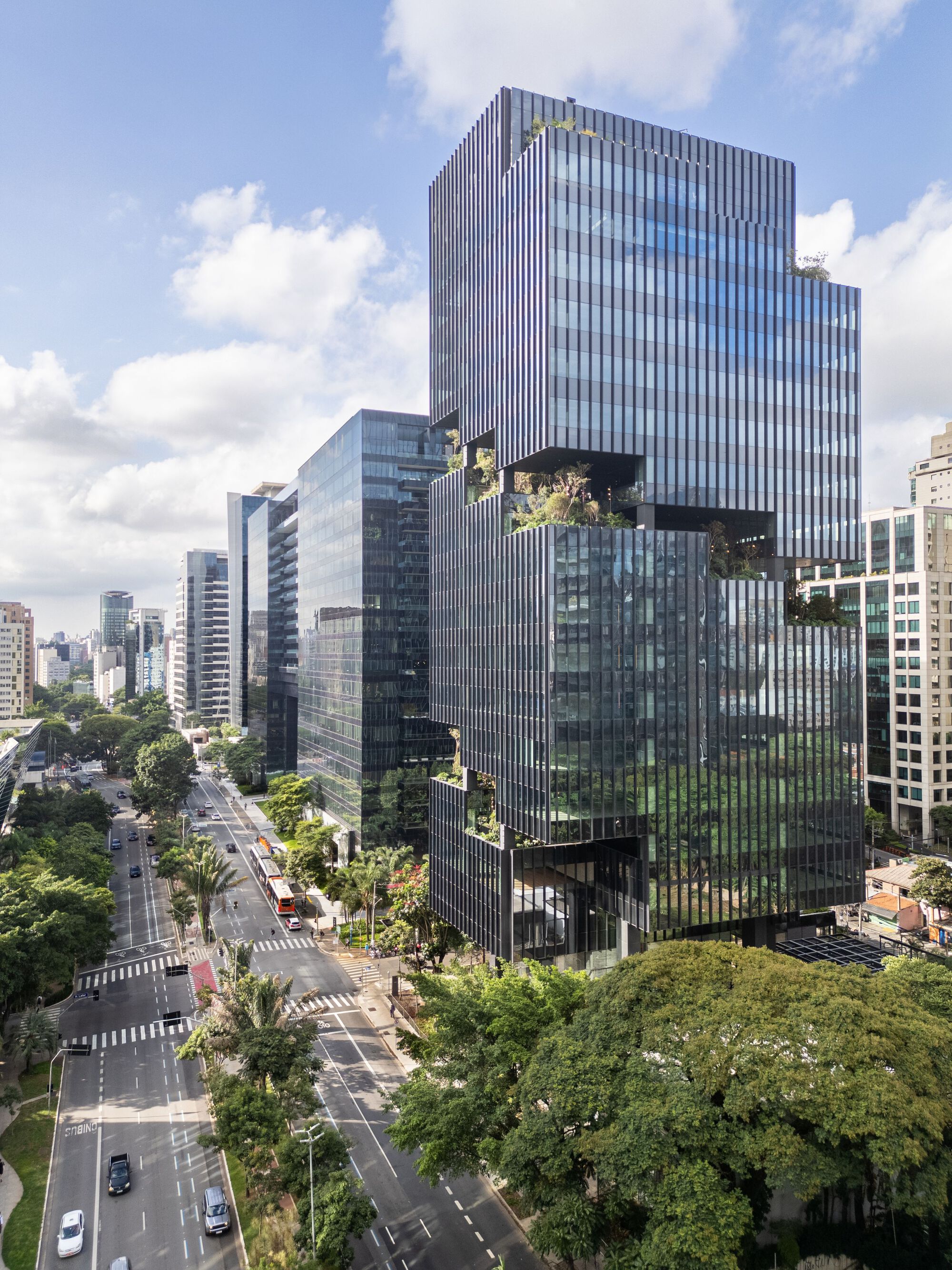 Galeria de Edifício Salma Tower / aflalo/gasperini arquitetos - 1