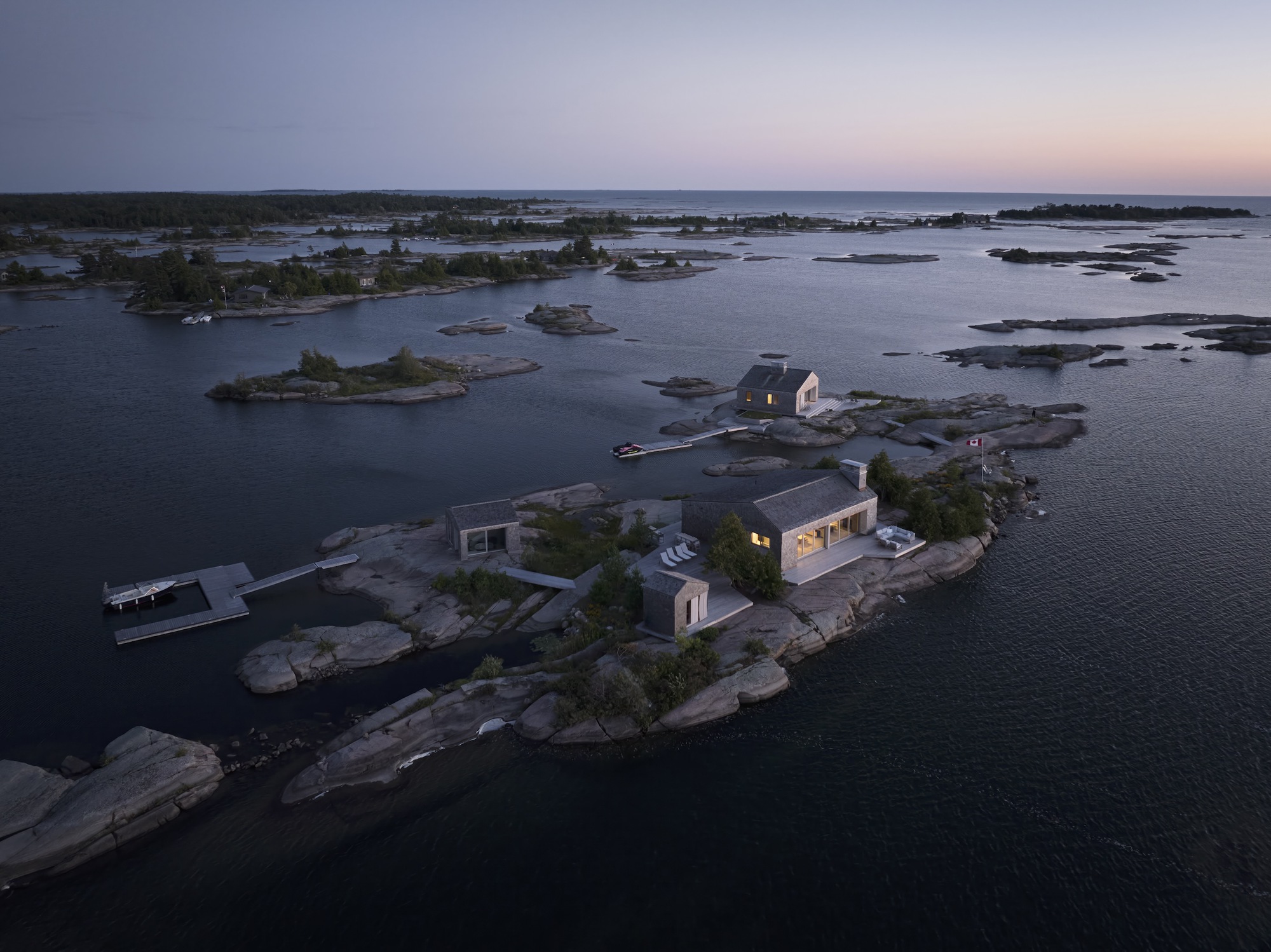 Gallery of Whistling Wind Island / Akb Architects - 21