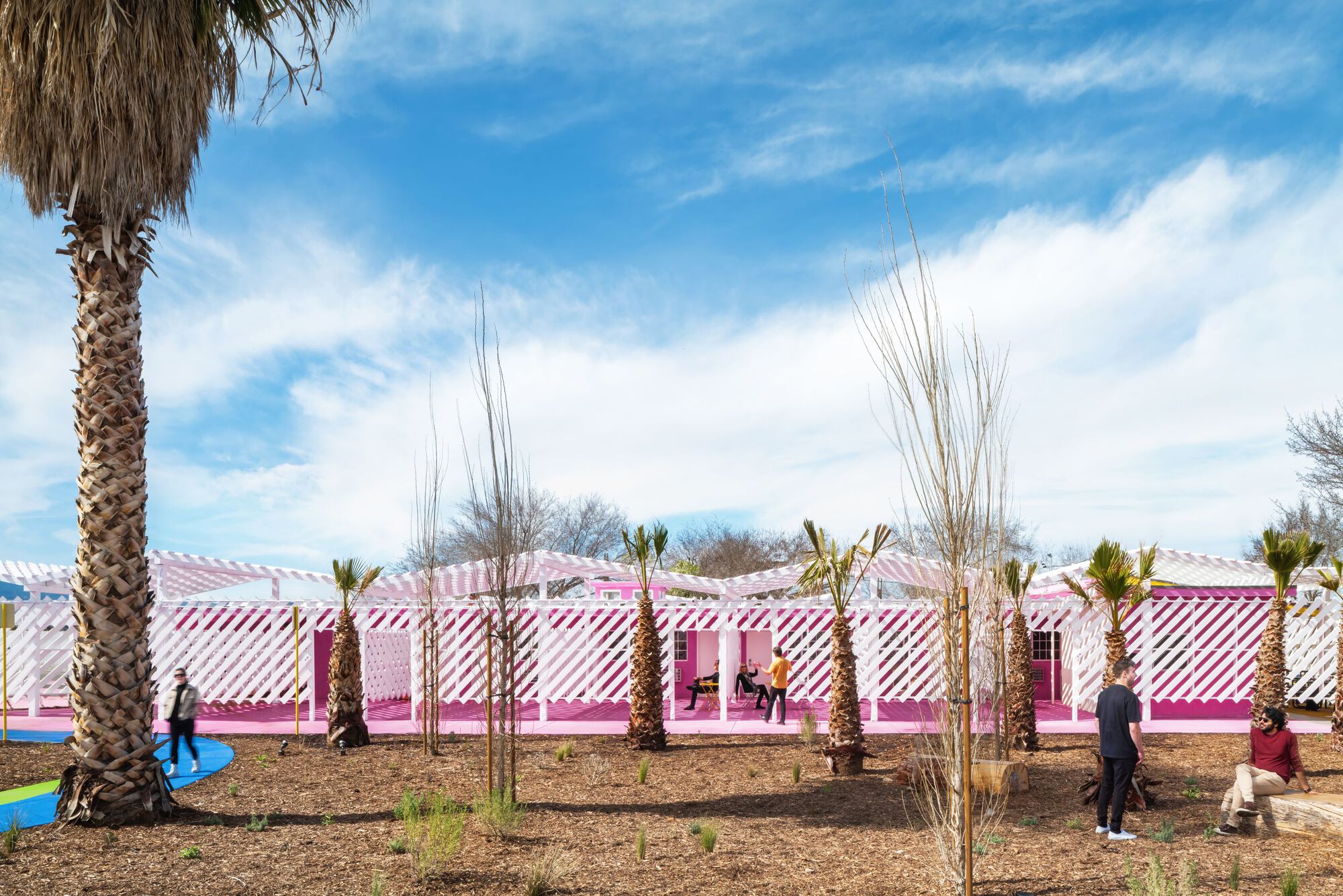 Gallery of The Sierra Alternative Housing / Kadre Architects - 6