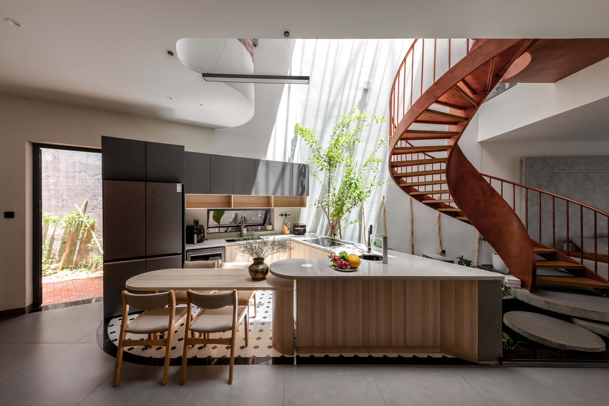 Gallery of Zig House / Dat Thu Design and Construction - 5