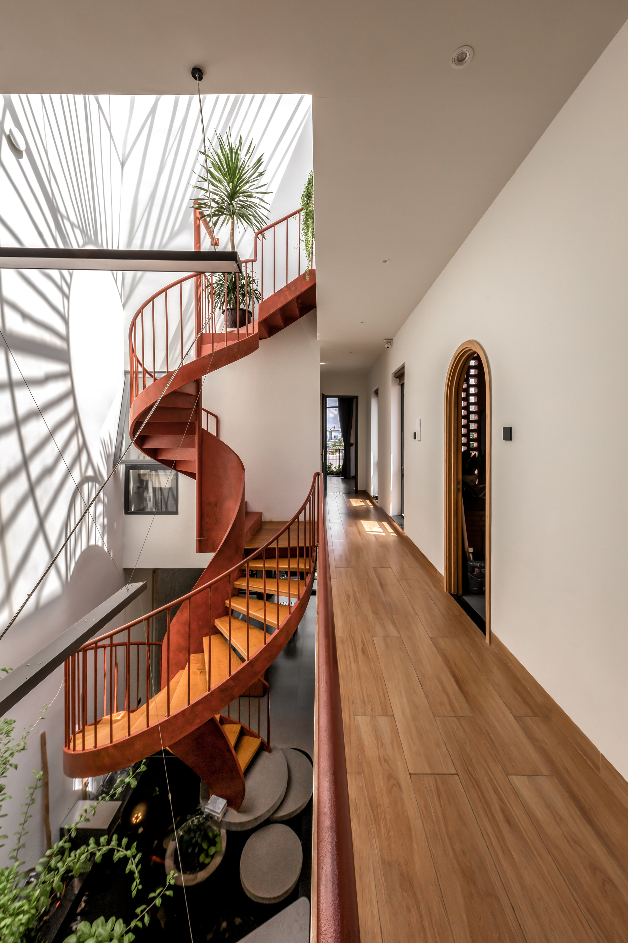 Gallery of Zig House / Dat Thu Design and Construction - 4