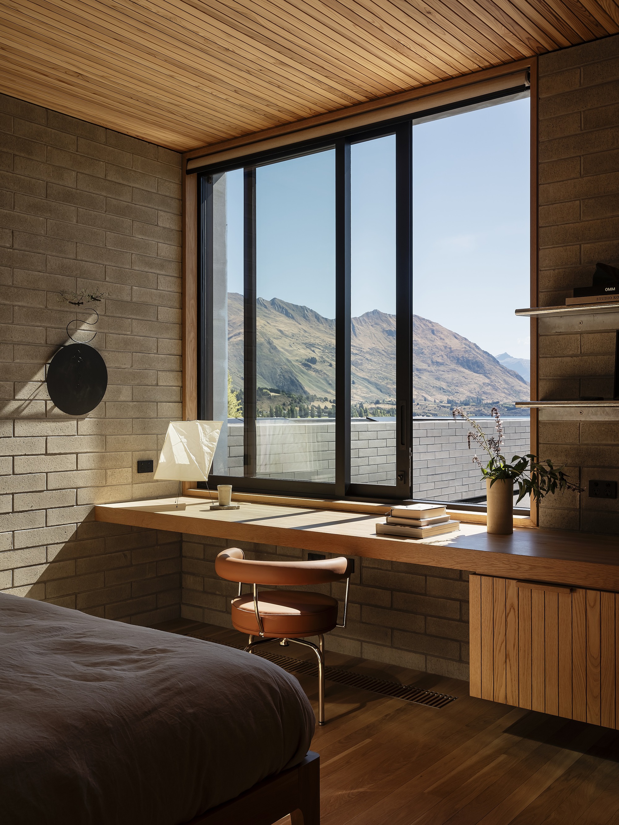 Gallery of SKI House / Roberts Gray Architects - 5