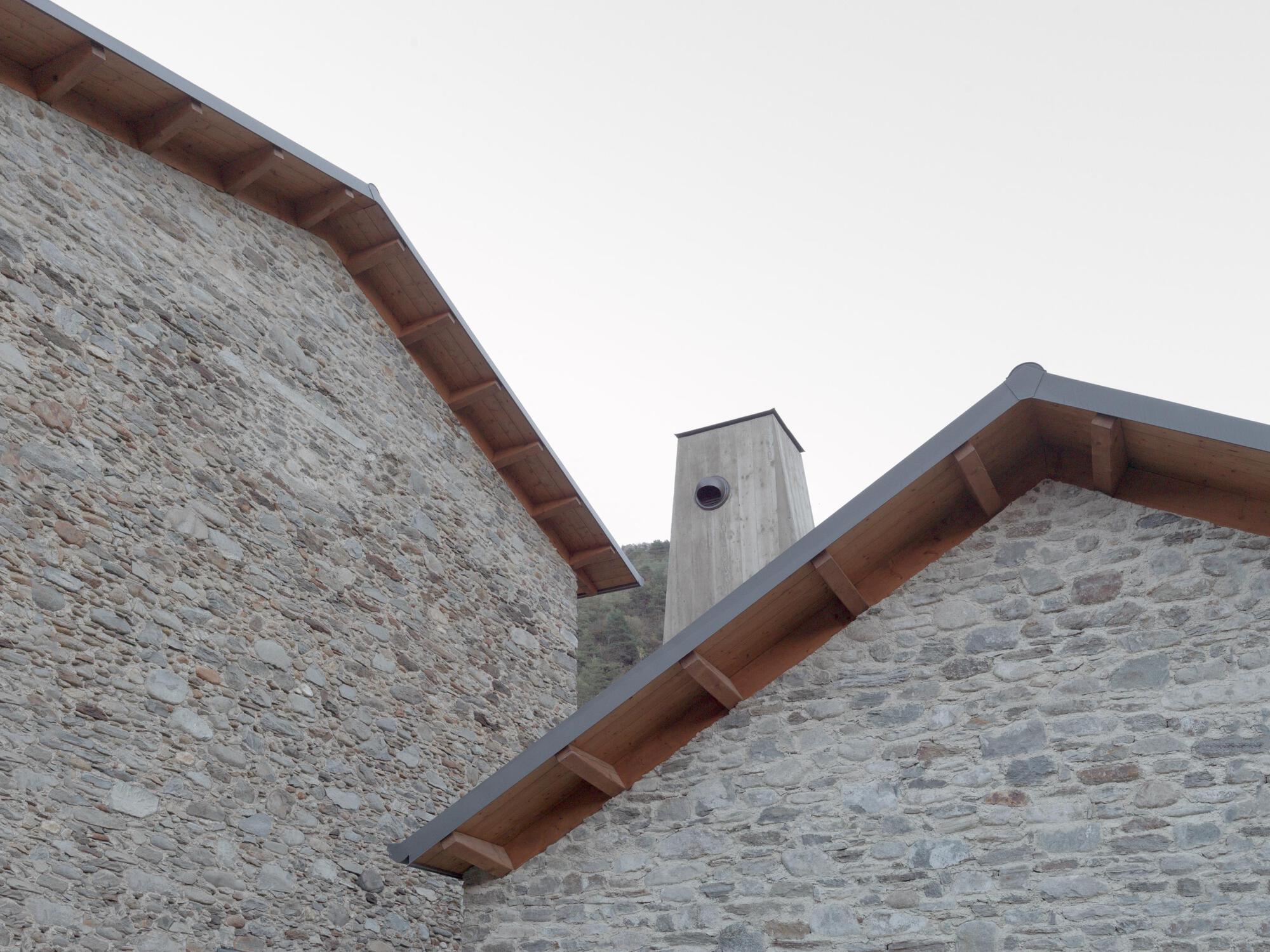 Gallery of SM House / ta plan design - 20