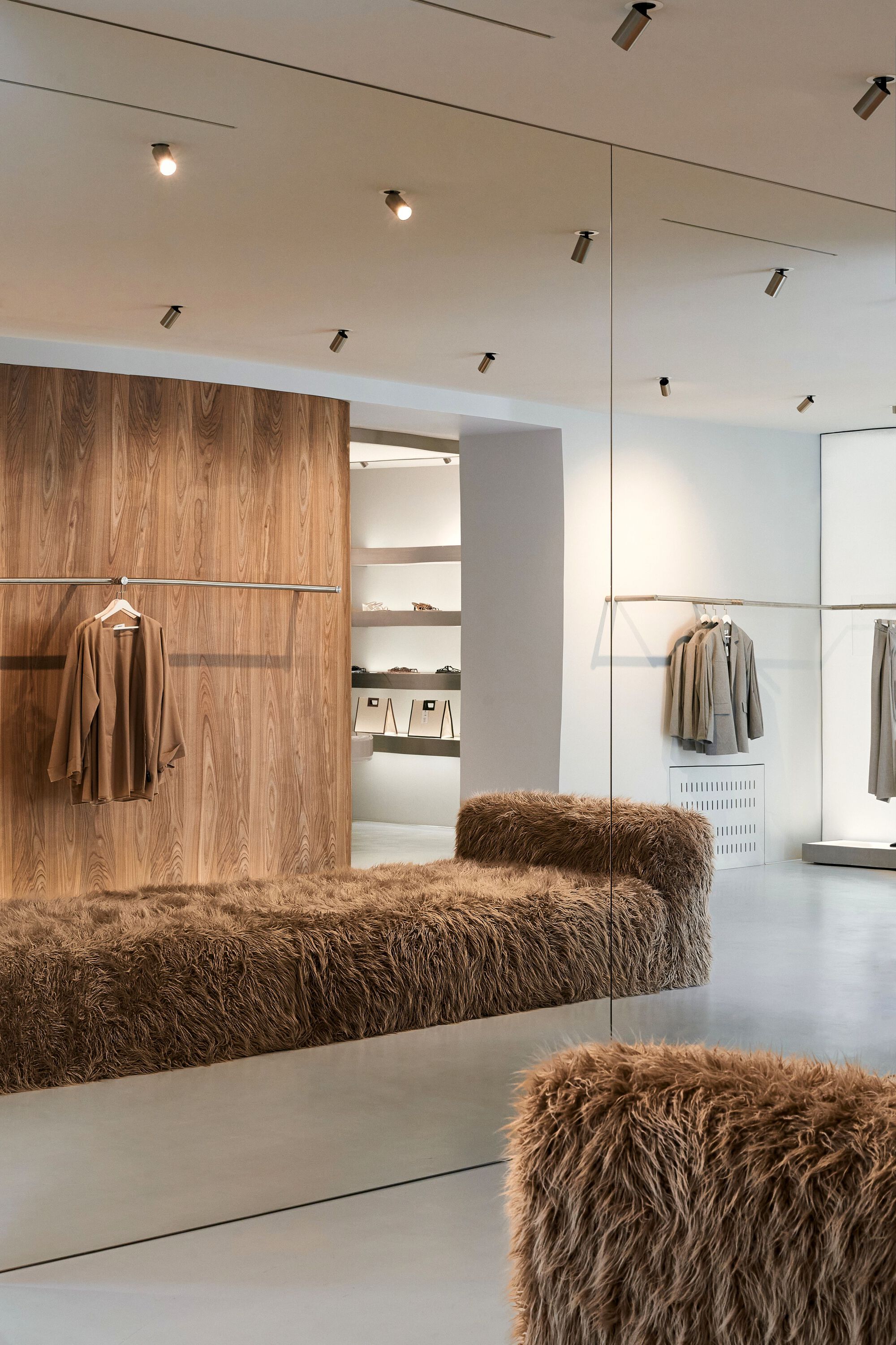 Gallery of COOSH Boutique Store / Sivak+Partners Studio - 2