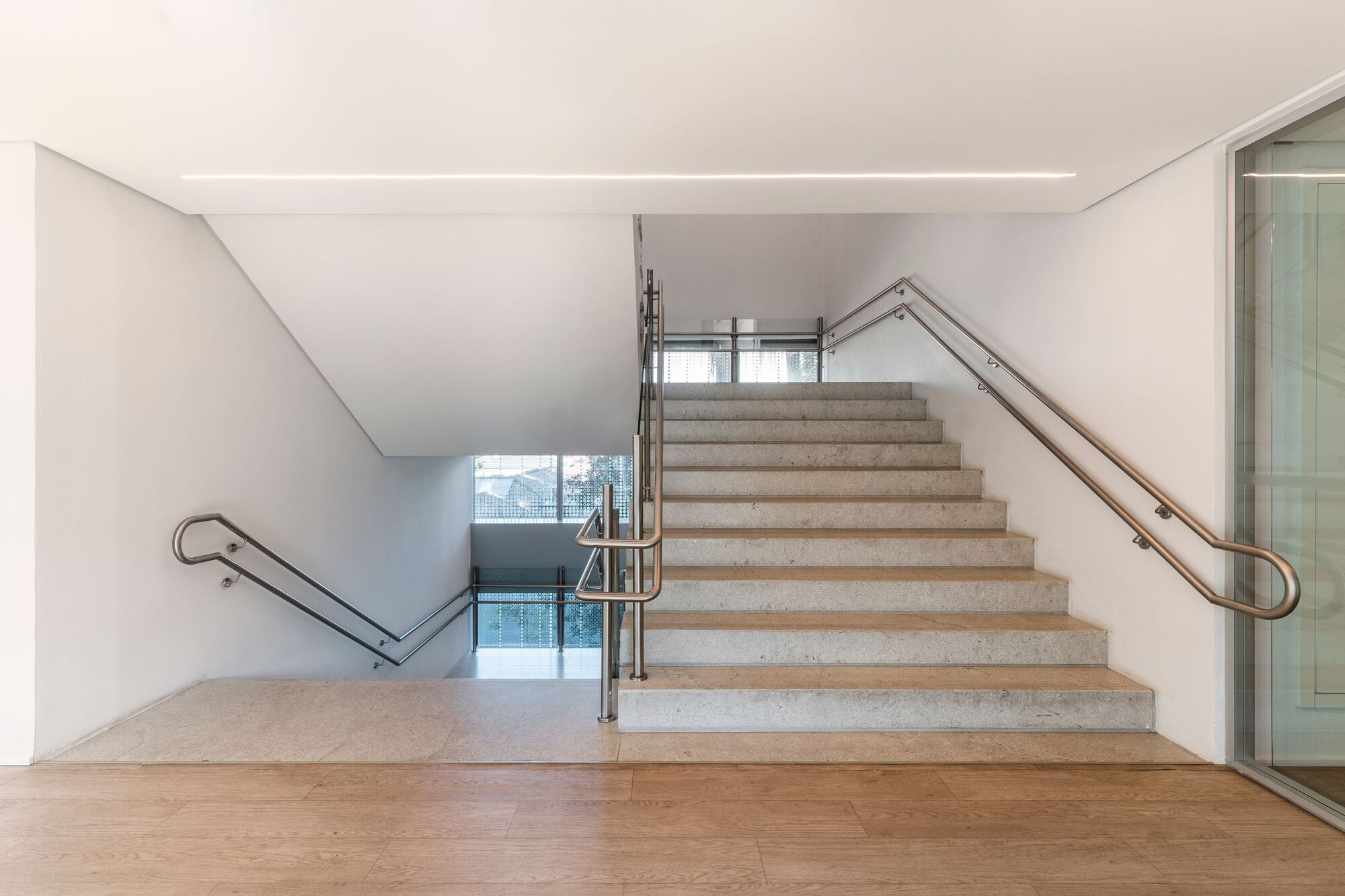 Galeria de Sede dos Escritórios Galapagos Capital / Perkins&Will - 19