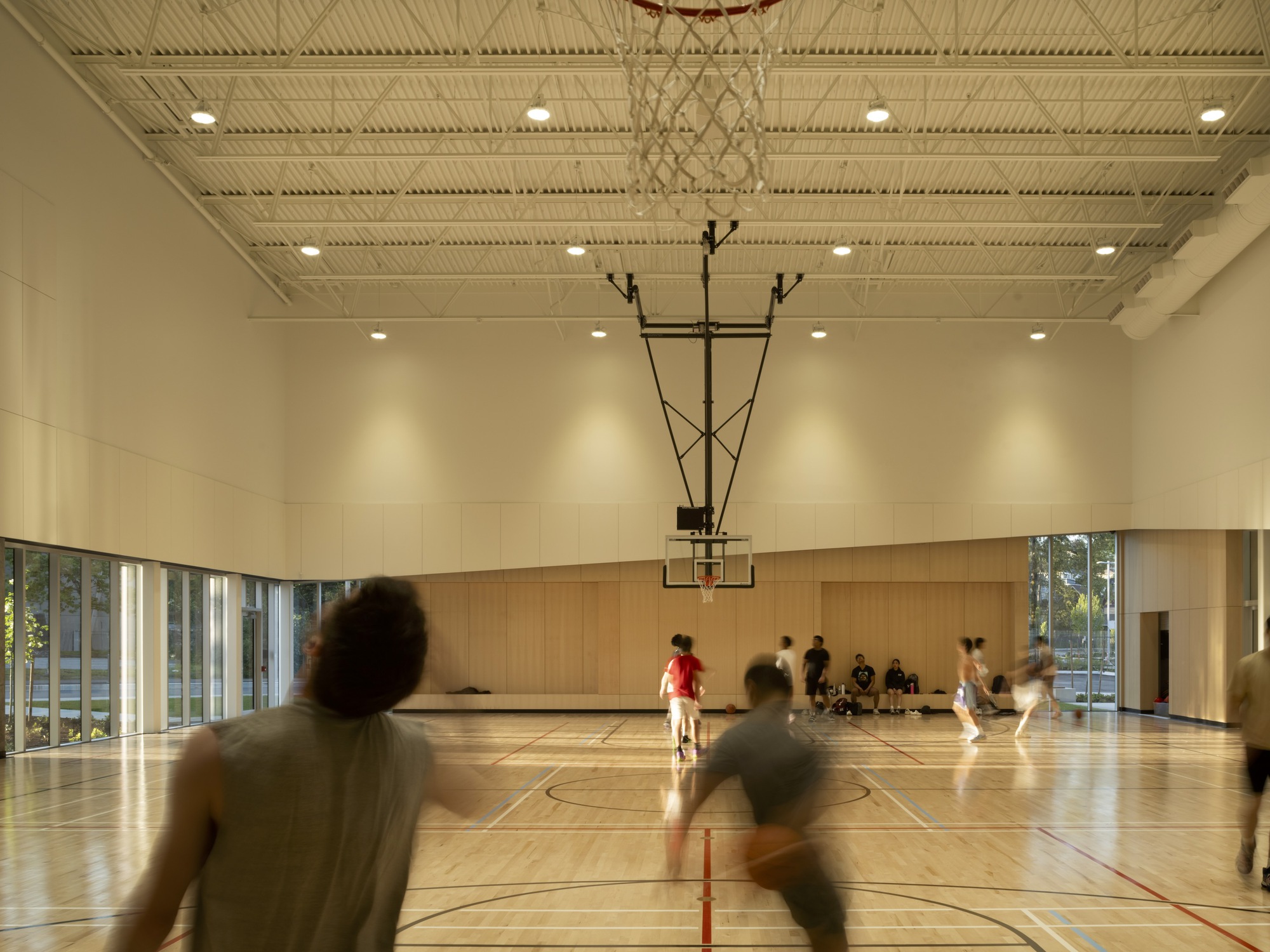Gallery of təməsew̓txʷ Aquatic and Community Centre / hcma architecture ...