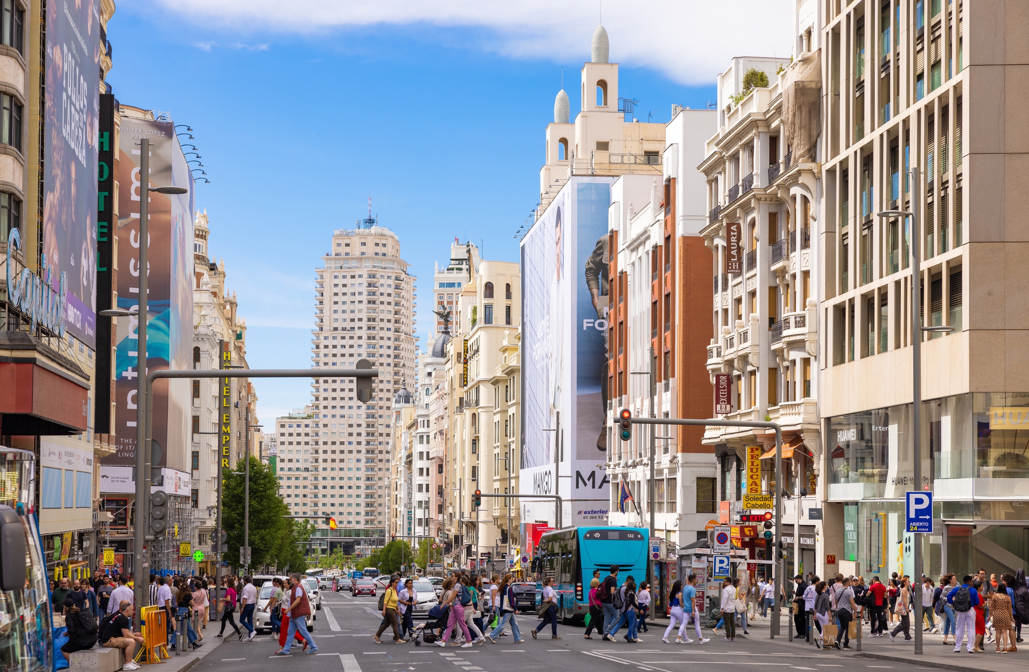 Madrid Architecture City Guide: 27 Brutalist and Contemporary ...