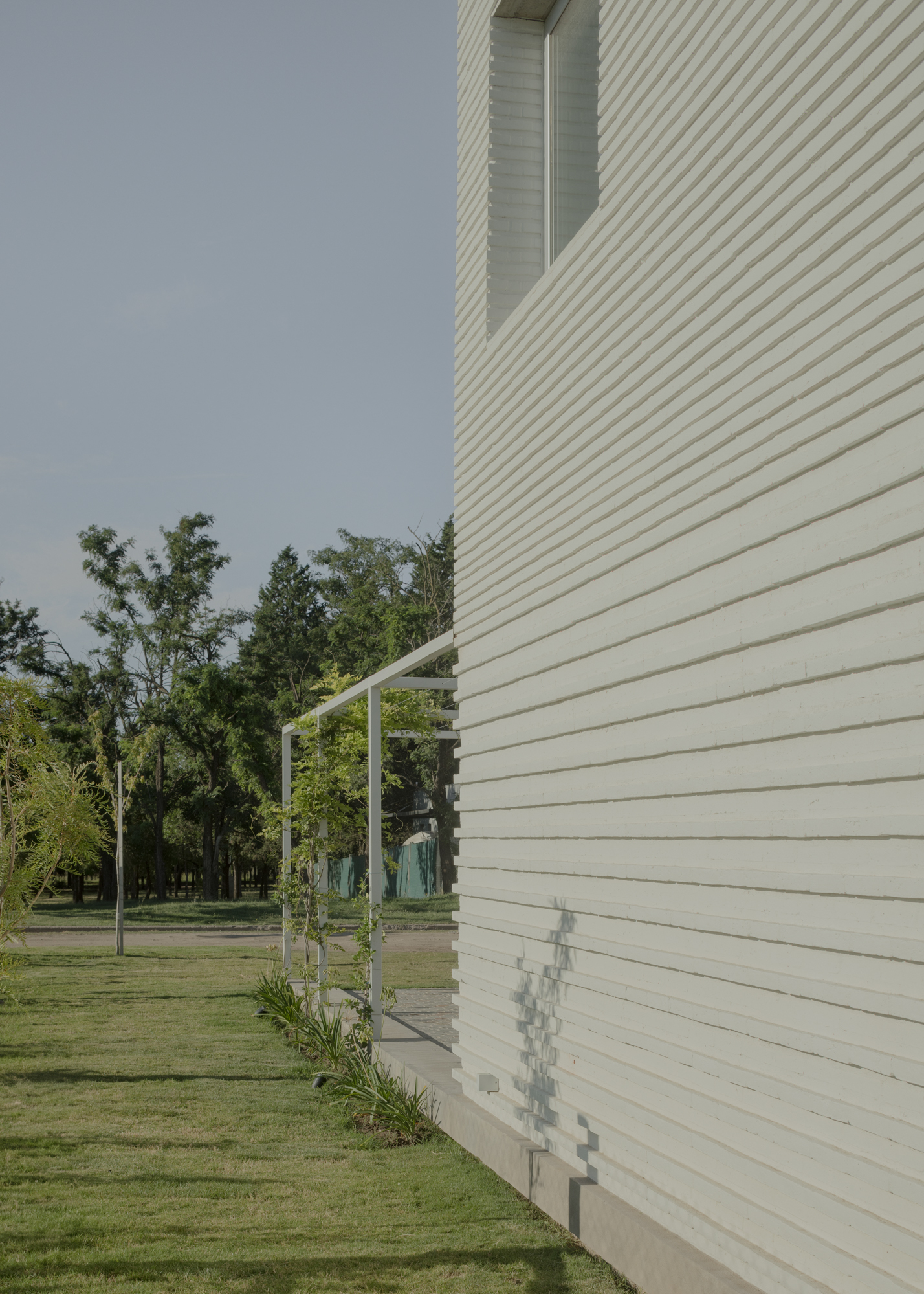 Galería de Casa La Florida / Lezaeta Lavanchy - Benjamín Lezaeta, María ...
