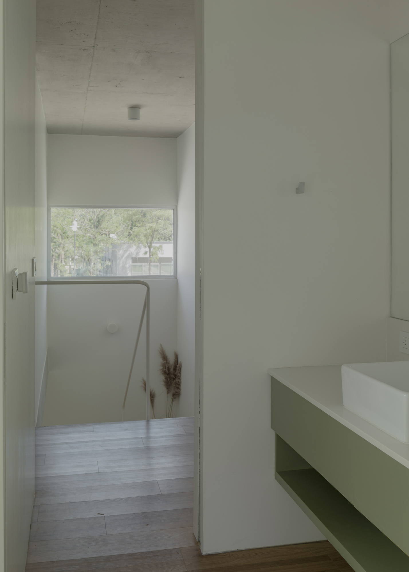 Galería de Casa La Florida / Lezaeta Lavanchy - Benjamín Lezaeta, María ...