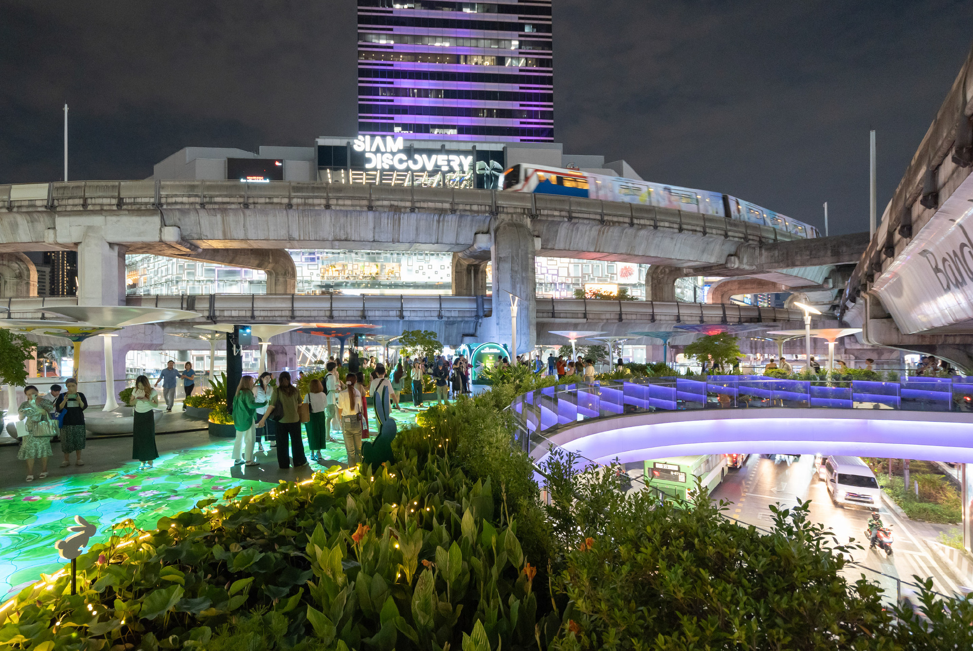 Gallery of Hop Park, Green Pop-up Hop into the Greeniverse / Shma ...