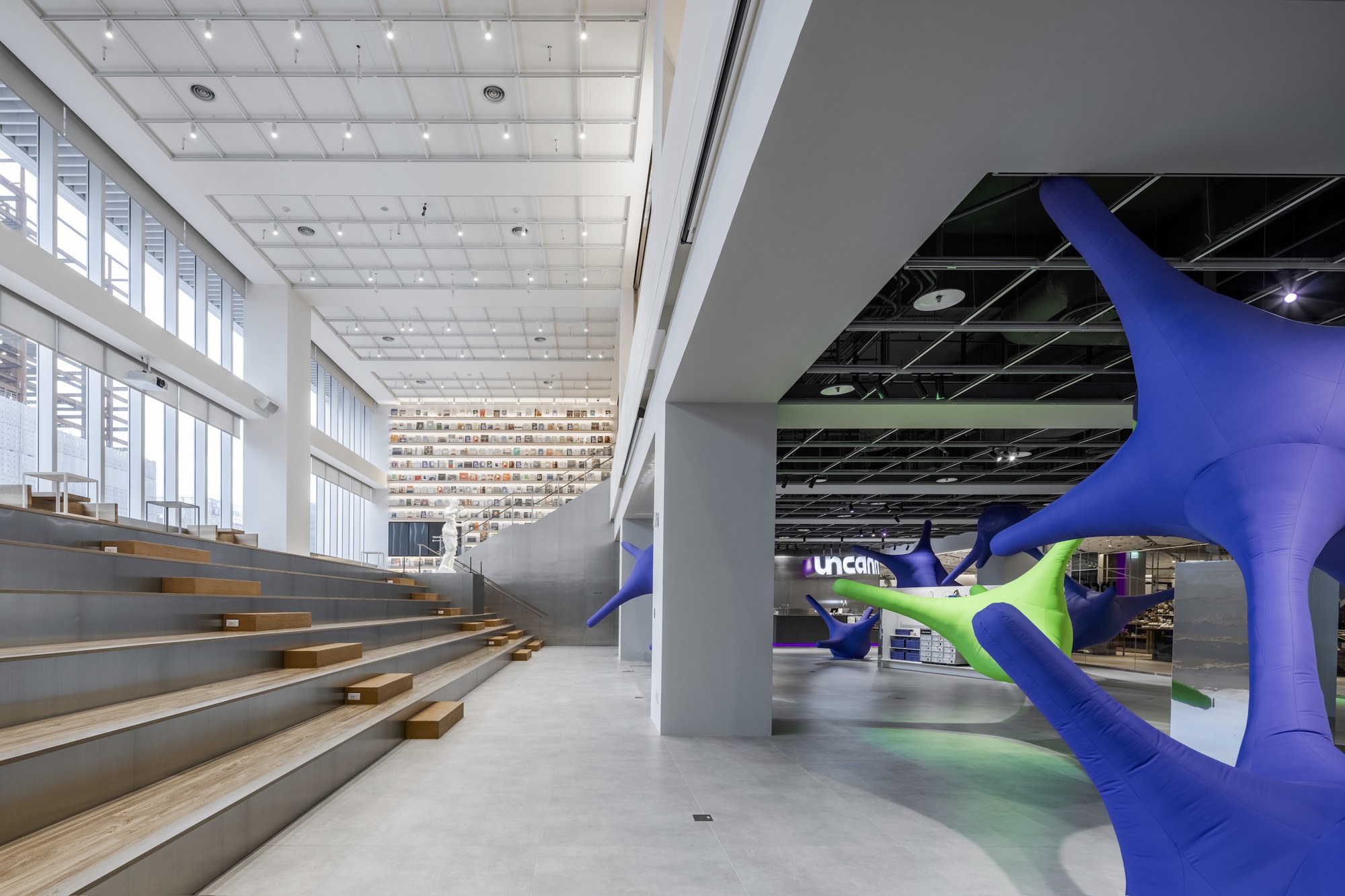 Gallery of NOKE Shopping Mall / Behet Bondzio Lin Architekten - 11
