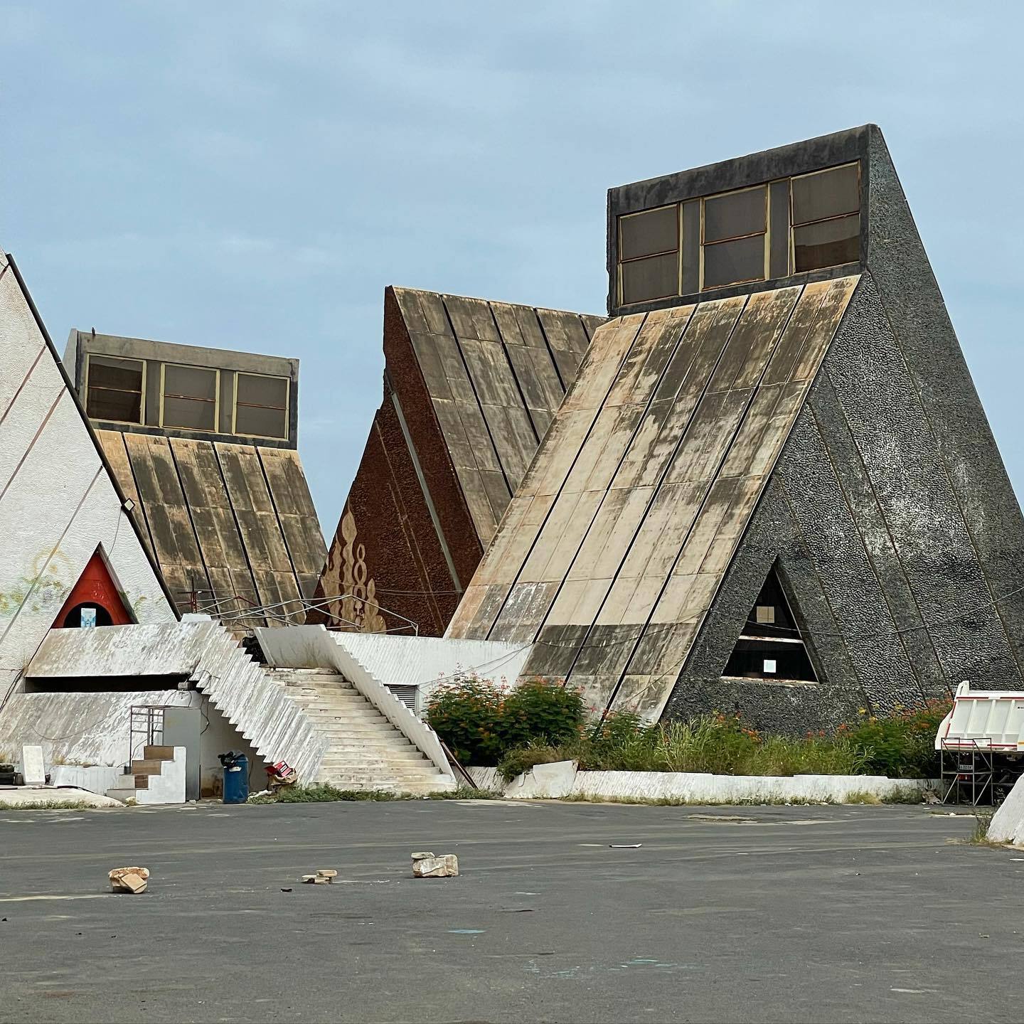 Gallery of Exploring the International Trade Fair Centre in Dakar ...
