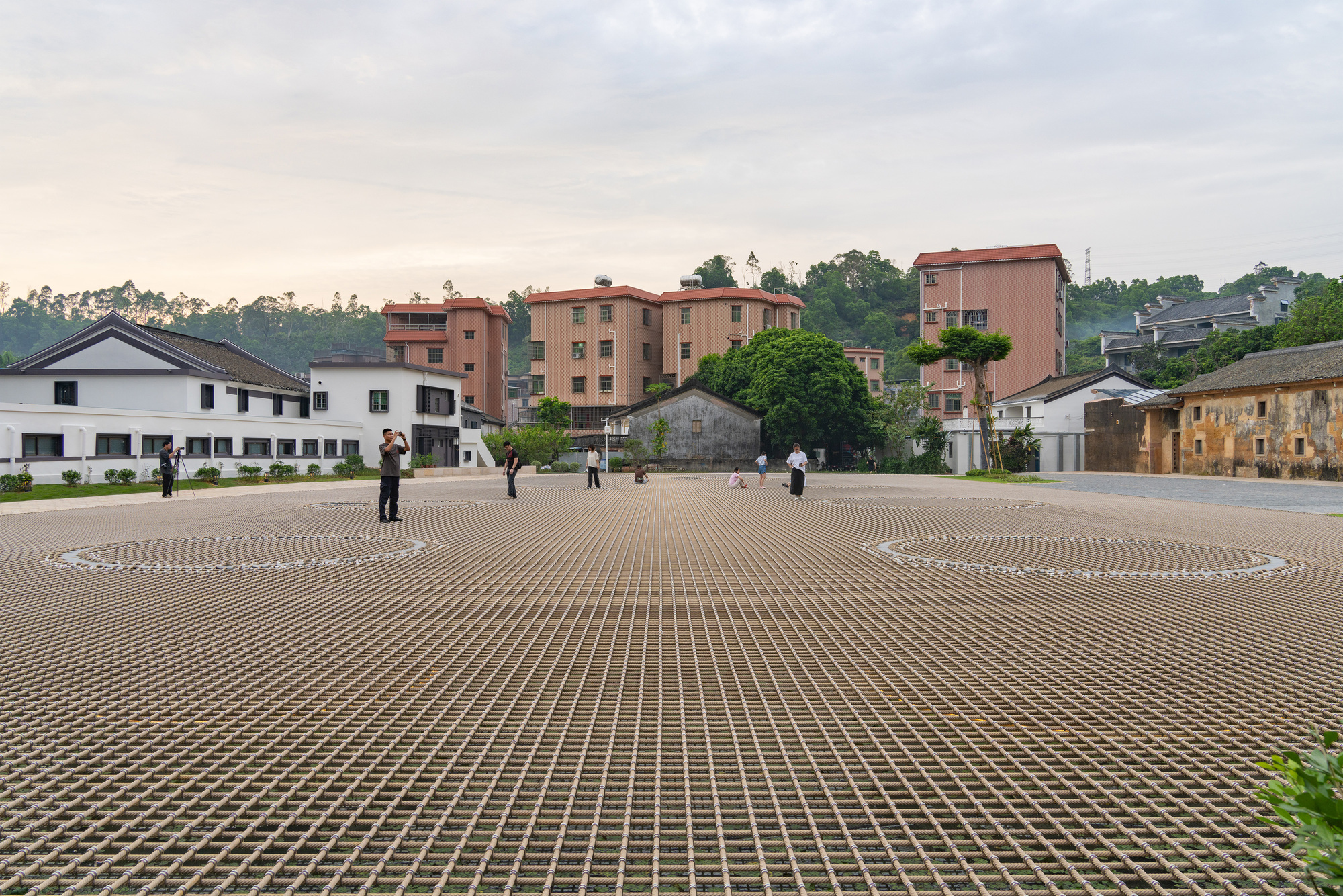 Gallery of Soft Square in Changshou Village / ZXD Architects - 9
