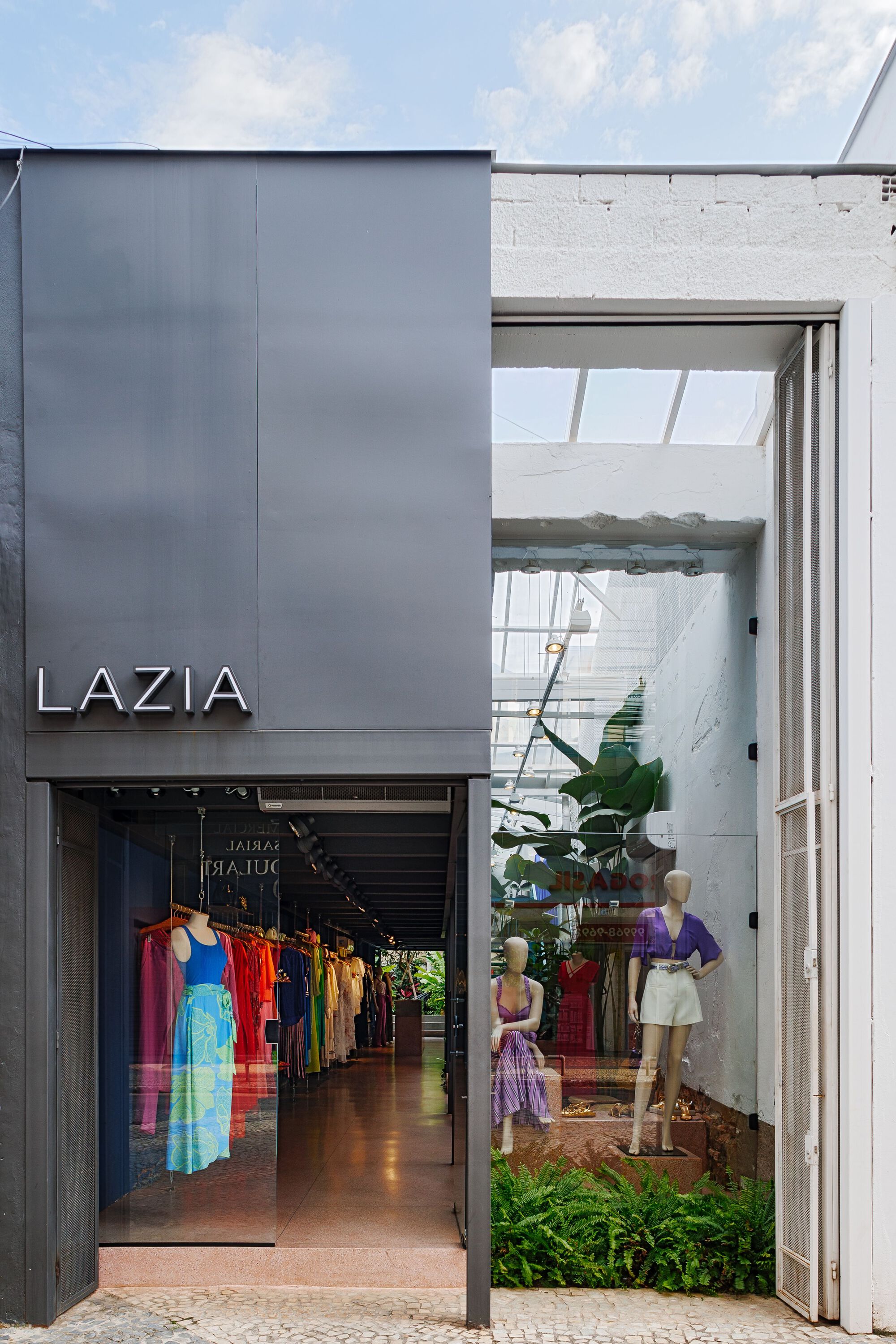 Galeria de Loja Lazia / STUDIO FI Arquitetura - 6