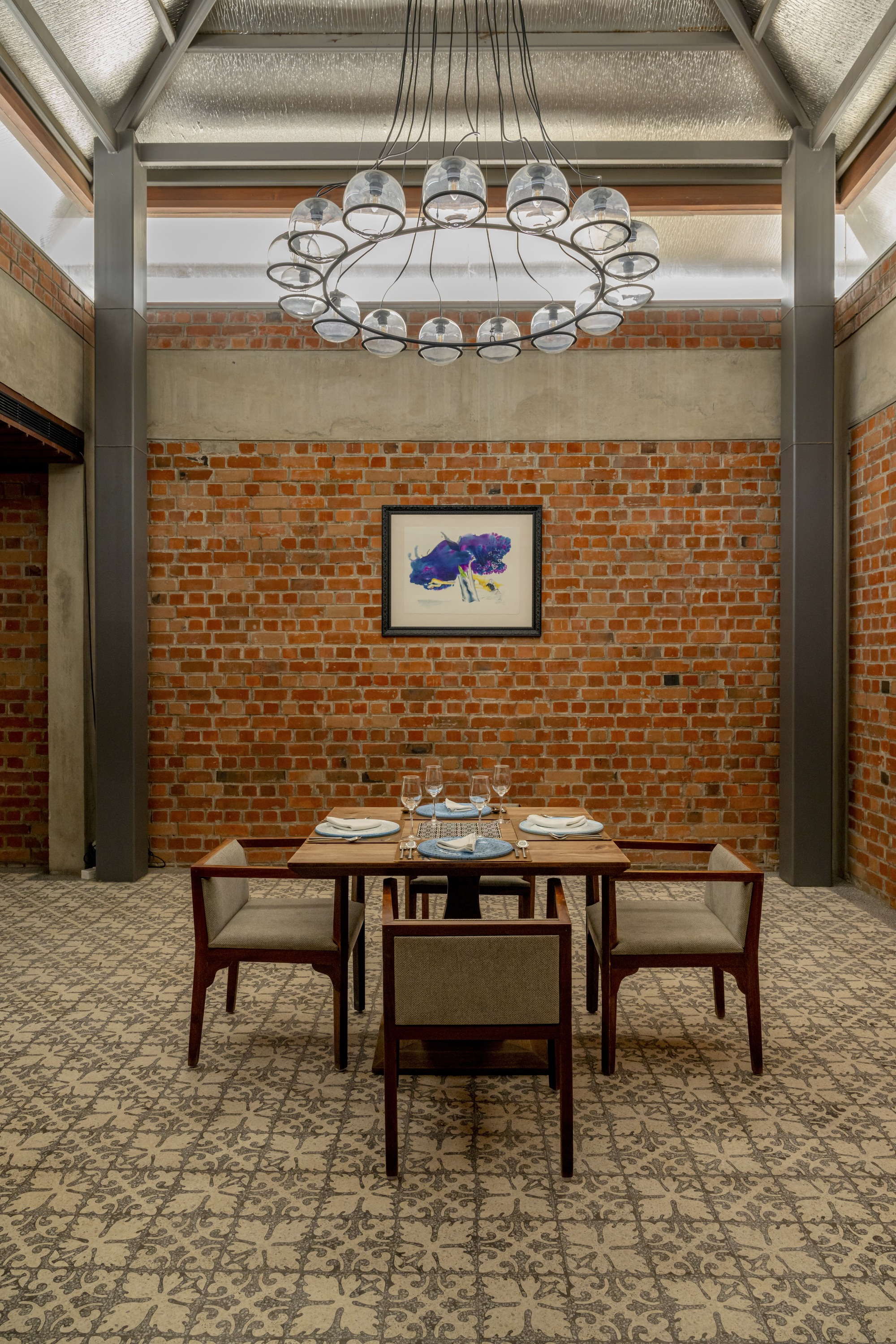 Gallery of Under The Neem Tree Restaurant / Hiren Patel Architects - 10