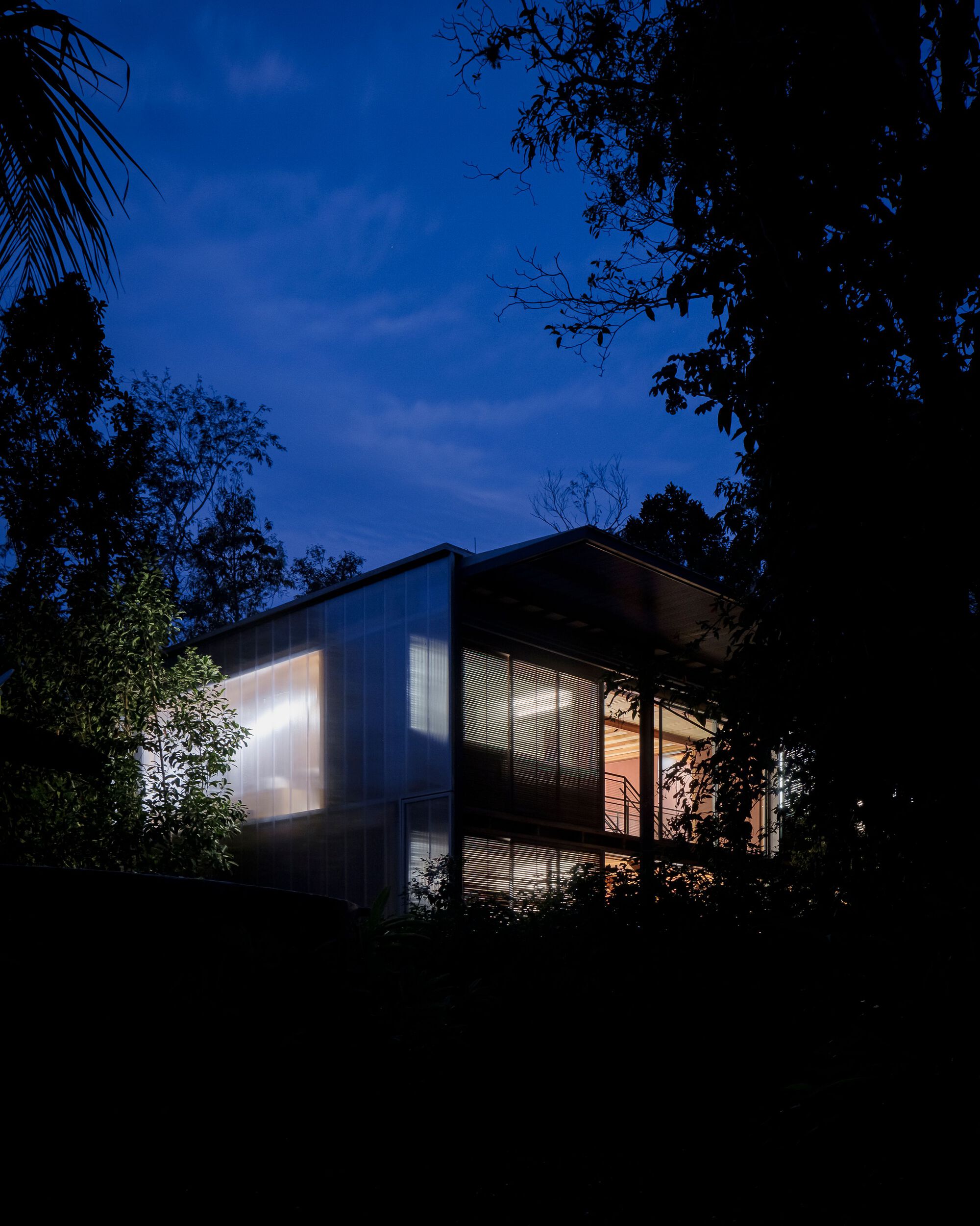 Gallery of FR House / Andrade Morettin Arquitetos Associados - 25