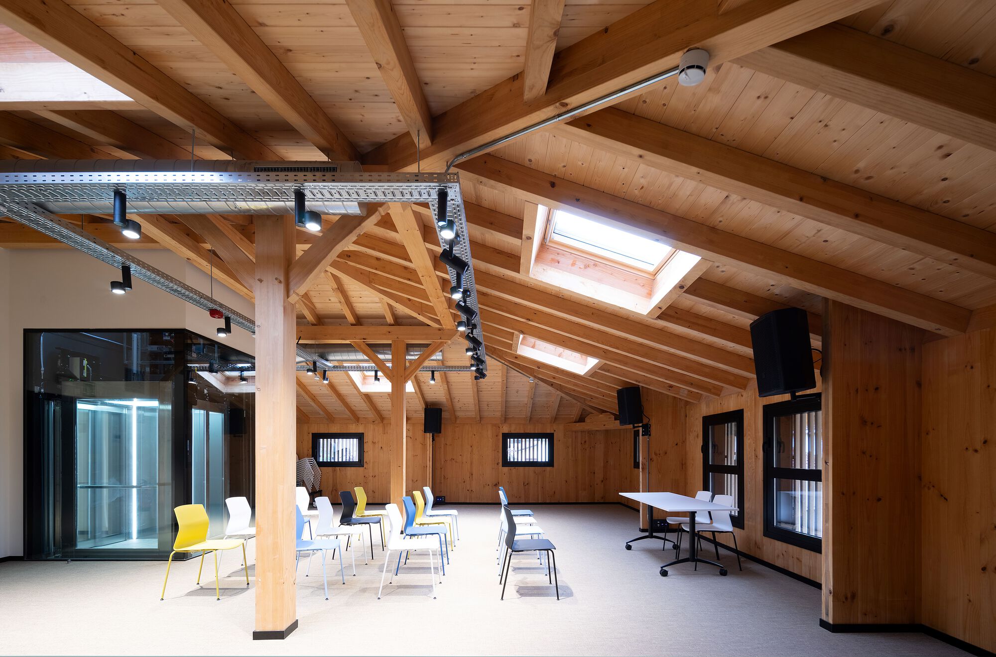 Gallery of Renovation and Expansion of the Irura Town Hall / BARRU ...