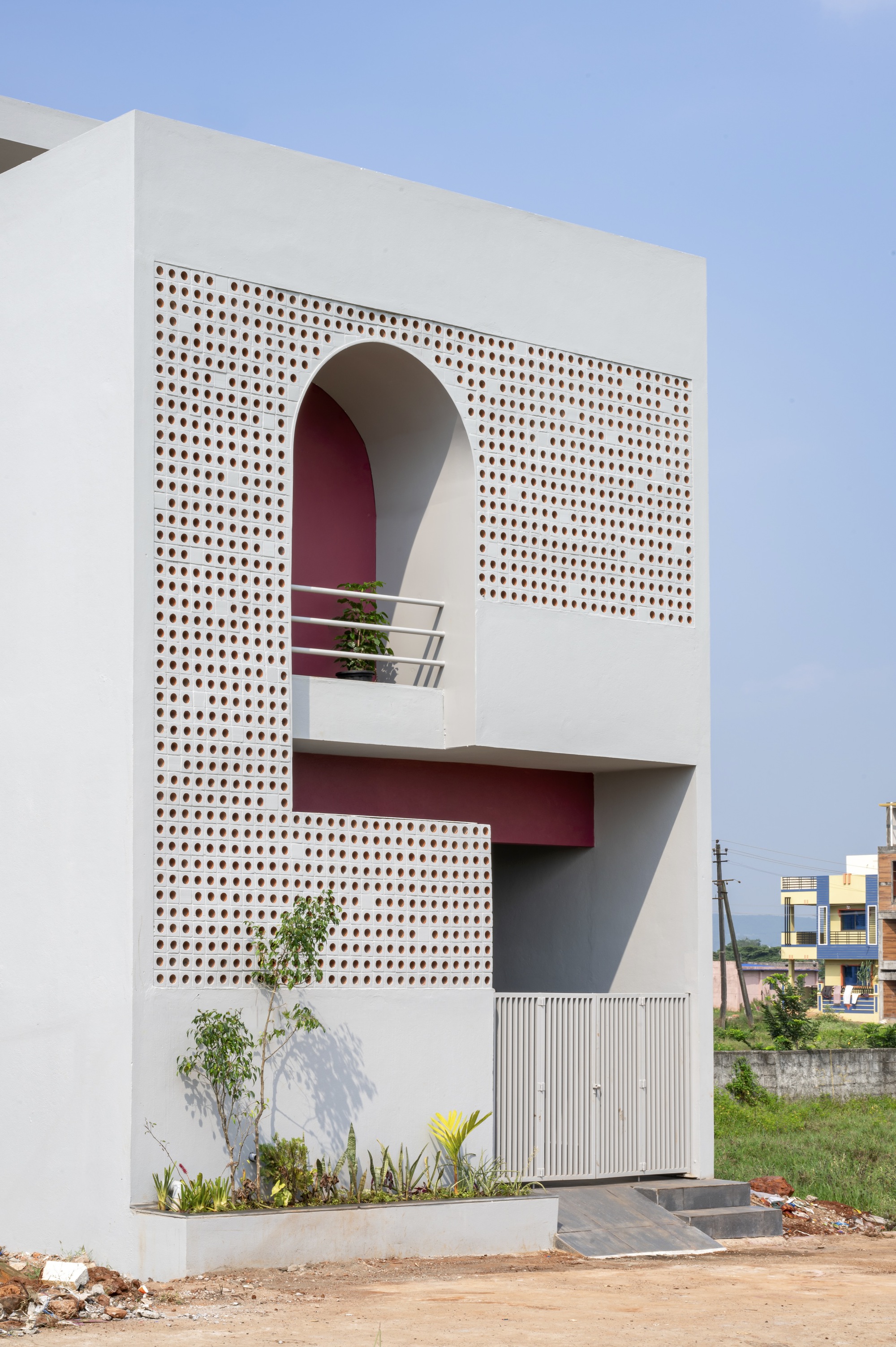 Gallery of Porous Abode / Rahul Pudale Design - 14